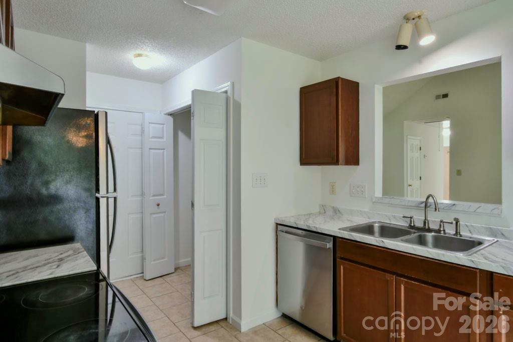 Photo 9 of 3510 Tracy Glenn Court, Charlotte, NC