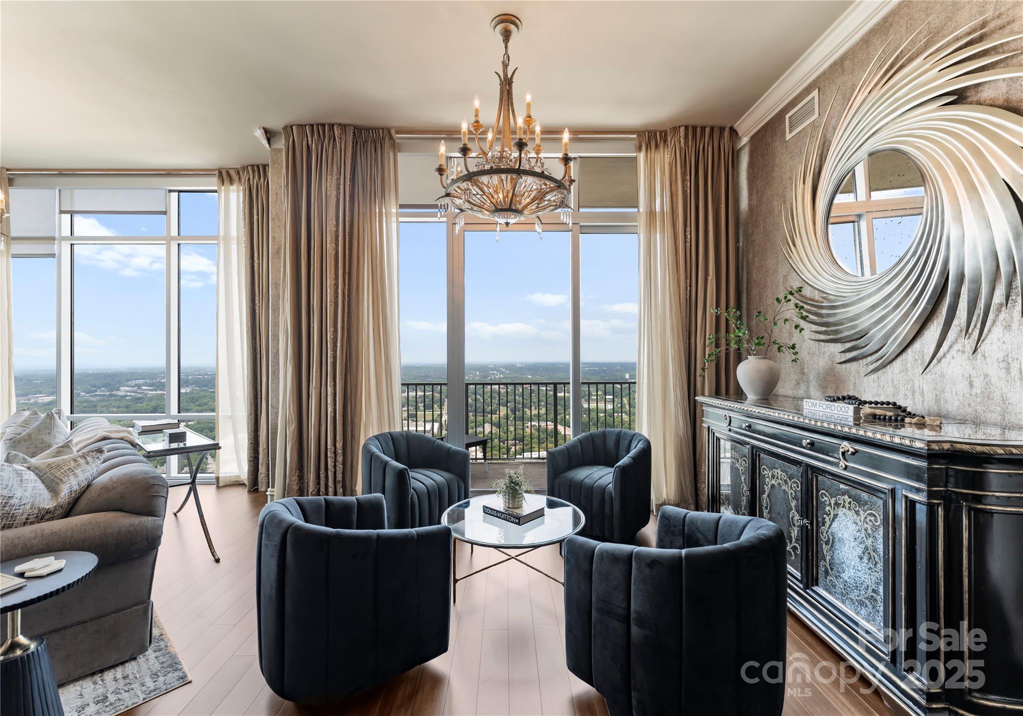 Photo 7 of 215 N Pine Street4301/4302, Charlotte, NC