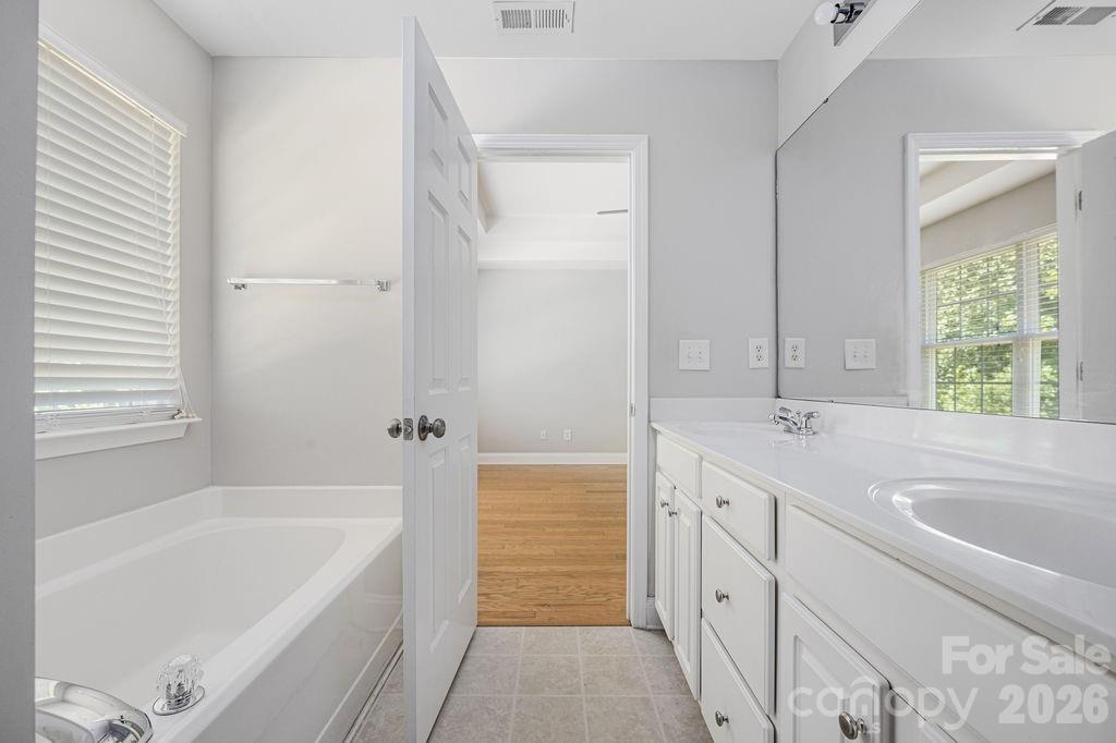 Photo 37 of 5834 Timbertop Lane, Charlotte, NC