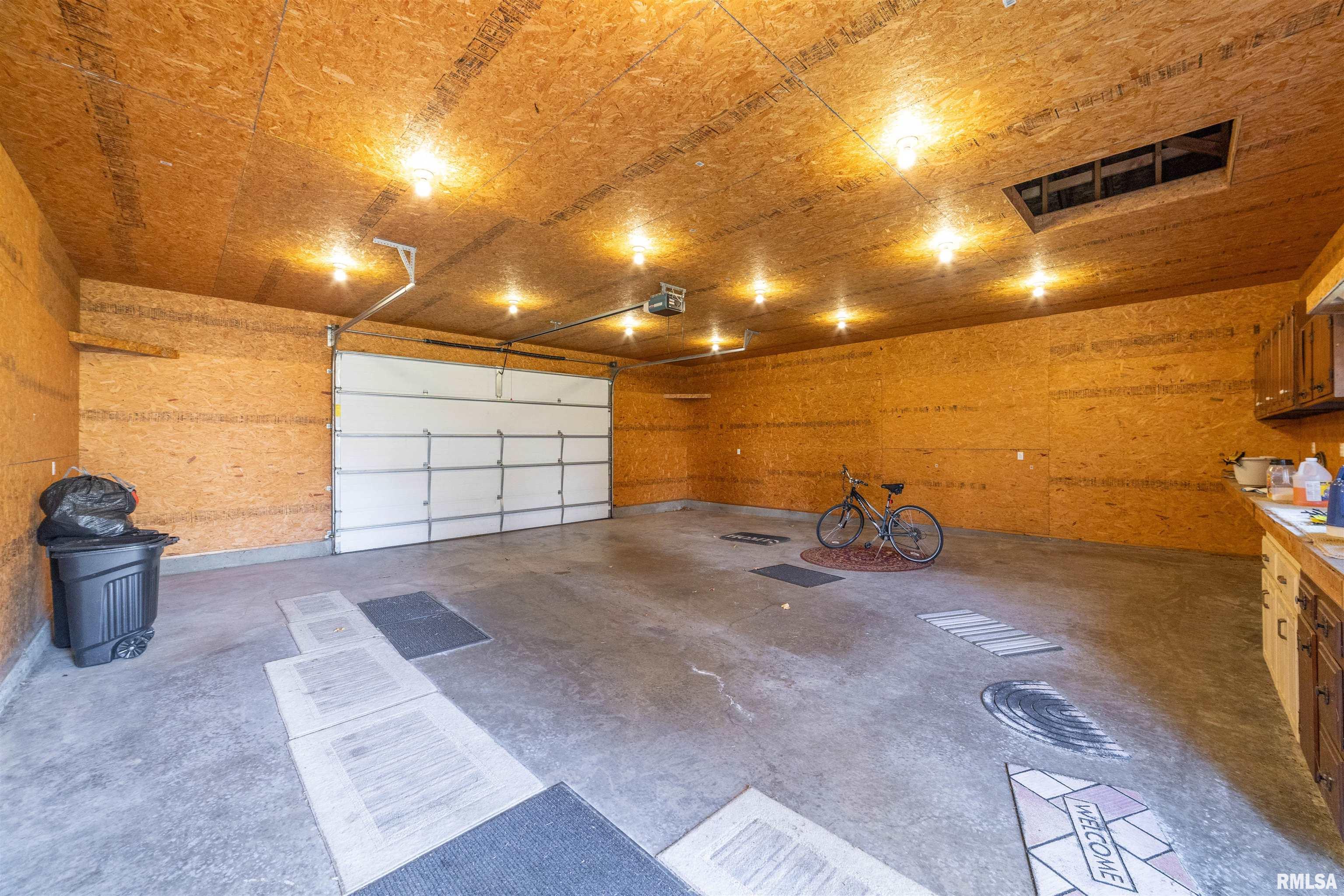 1512 Chestnut Street - Happel Inc. Realtors