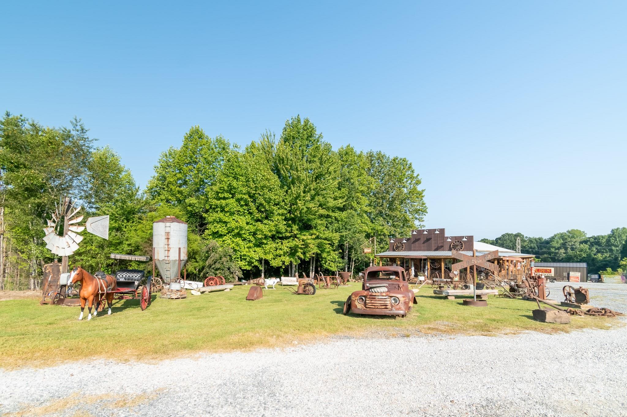 Home for sale at 5067 E Dixon Boulevard, Kings Mountain, NC — photo 8 of 43