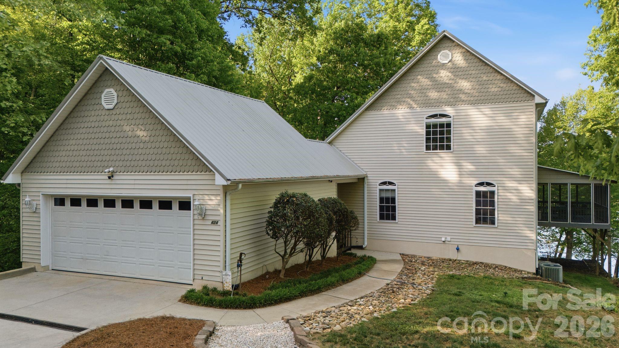 424 Mountain Harbor Drive, Lexington, NC - photo 7 of 48