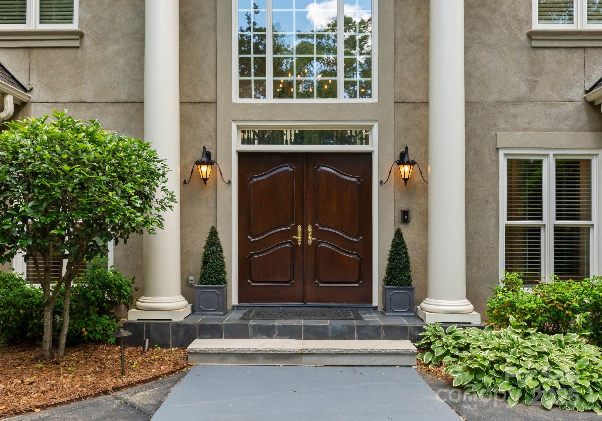 Photo 4 of 4429 Cameron Oaks Drive, Charlotte, NC