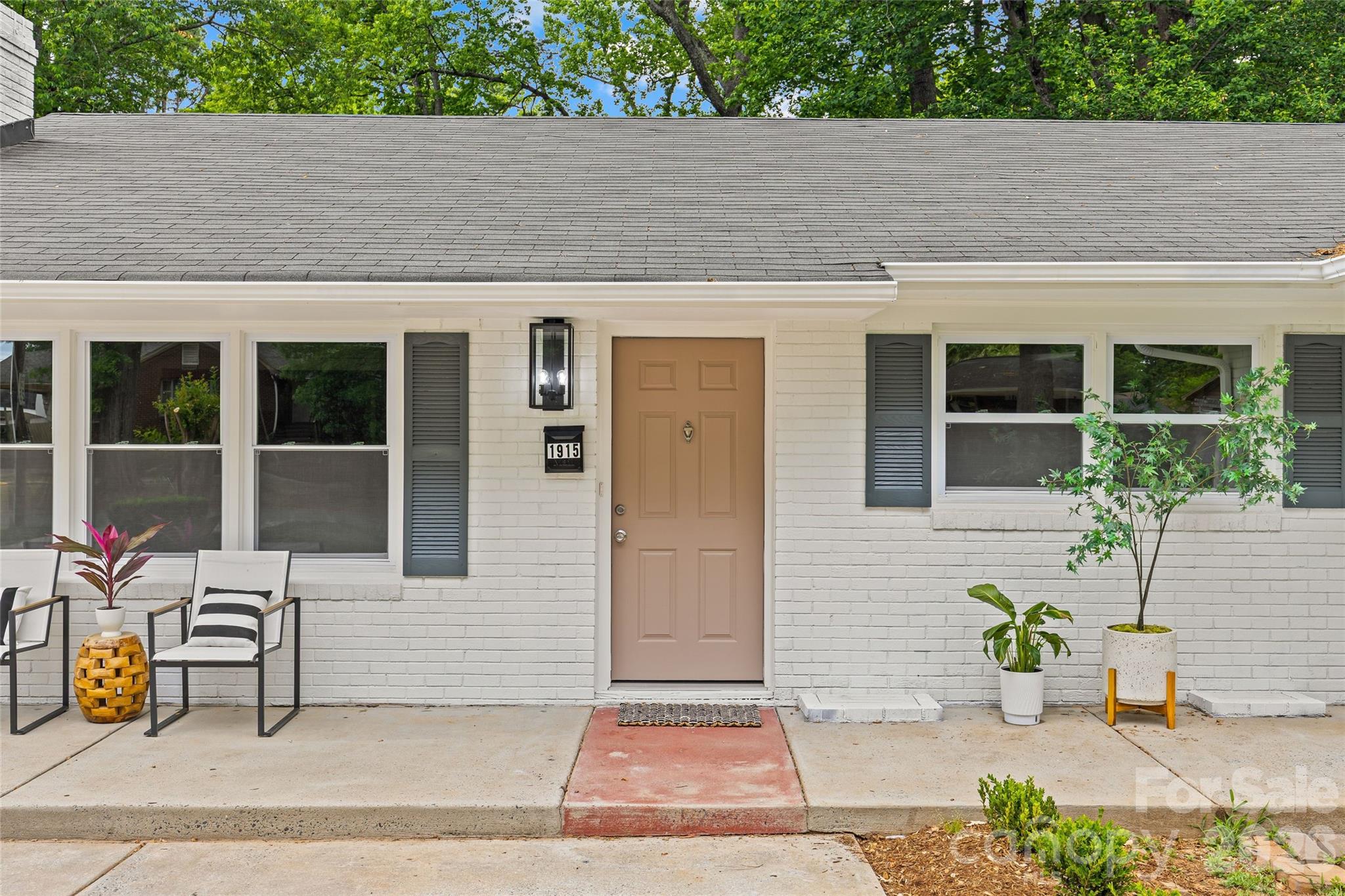 1915 Birchcrest Drive, Charlotte, NC - photo 3 of 26