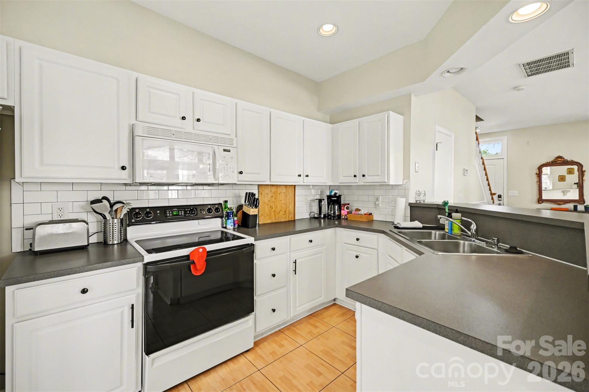 Photo 15 of 701 E 8th Street, Charlotte, NC