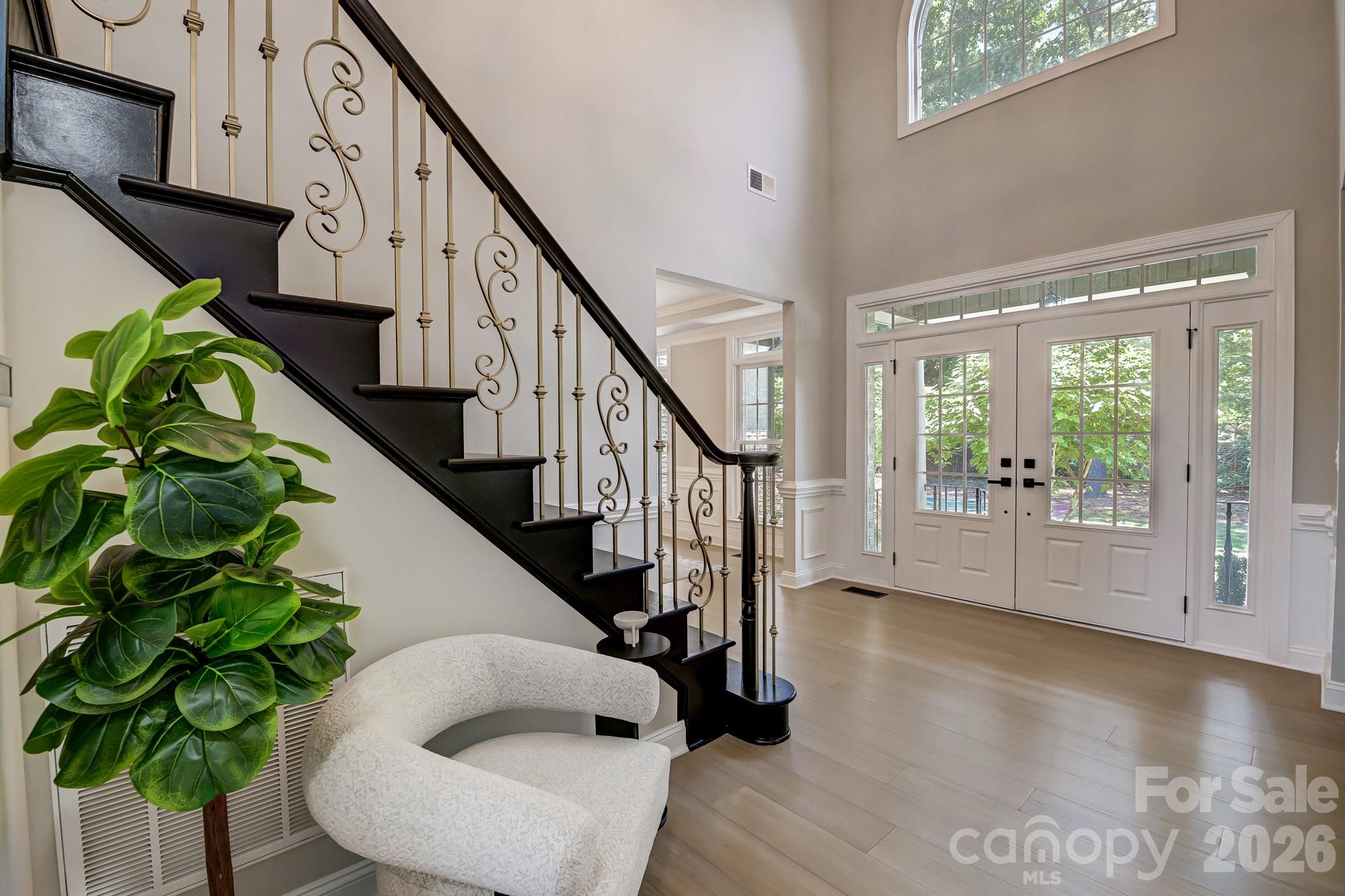 Photo 6 of 8707 Fairview Road, Charlotte, NC