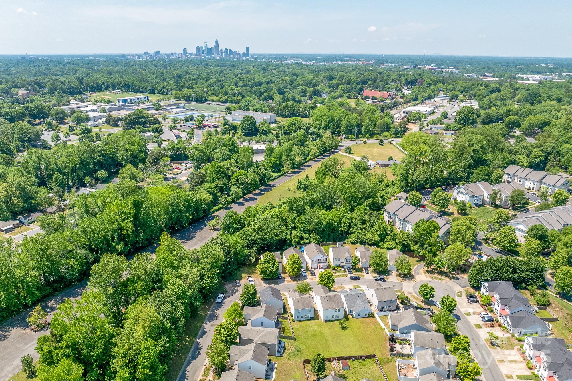 Photo 26 of 4313 Eaves Lane, Charlotte, NC