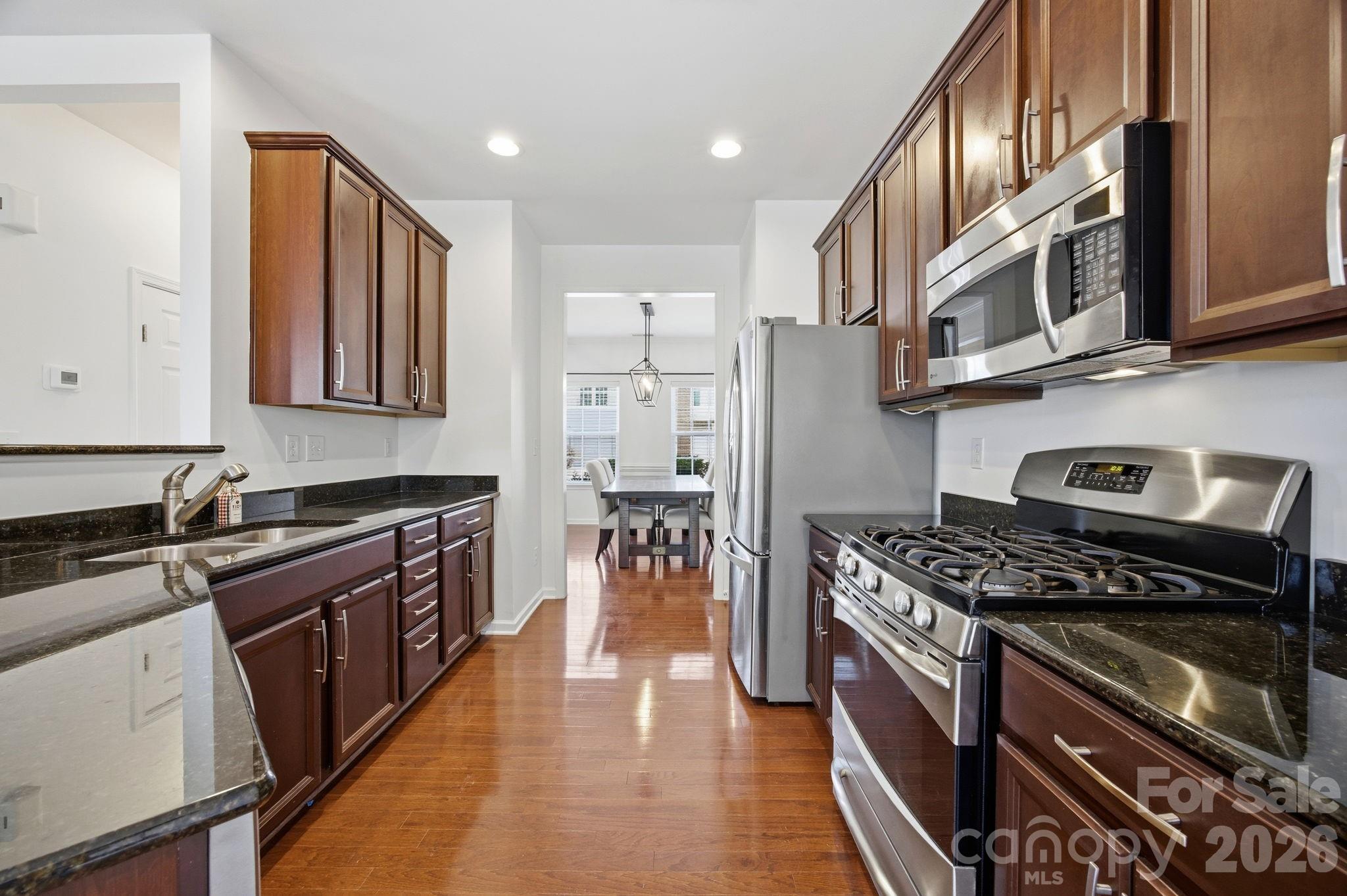 Photo 5 of 2162 Belle Vernon Avenue, Charlotte, NC