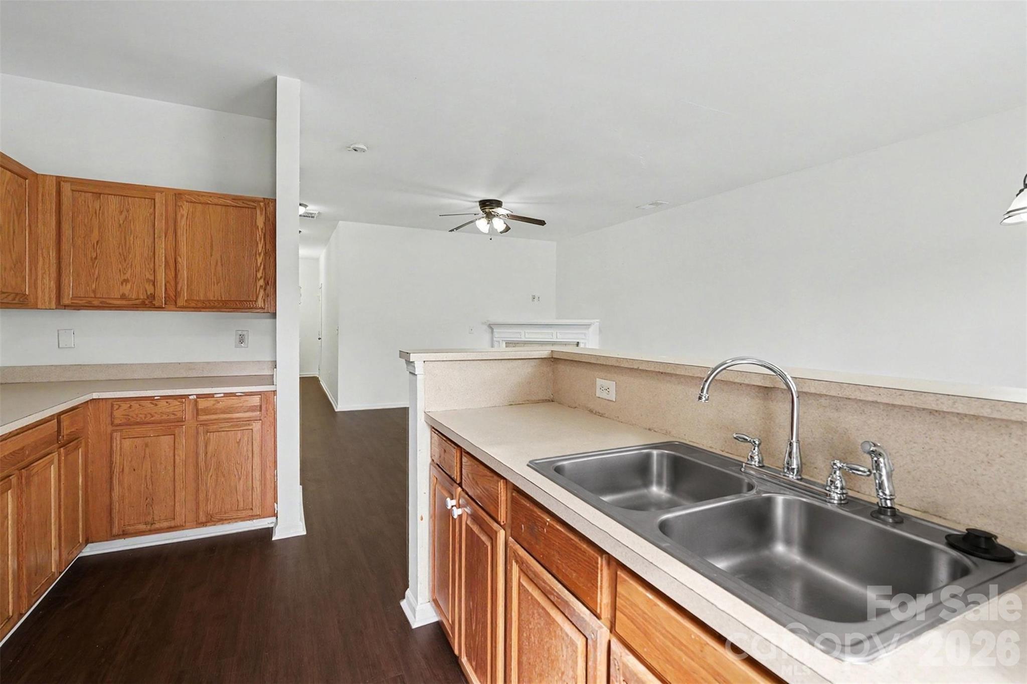 Photo 9 of 7514 Abigail Glen Drive, Charlotte, NC