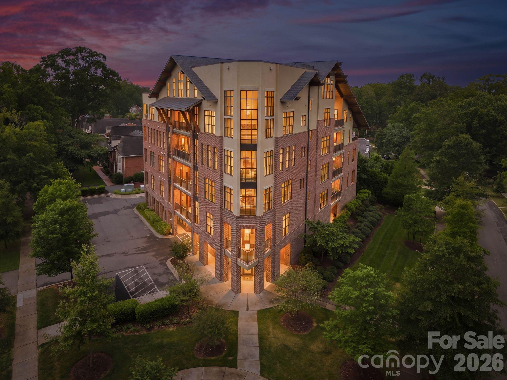 Photo 2 of 2312 Selwyn Avenue202, Charlotte, NC