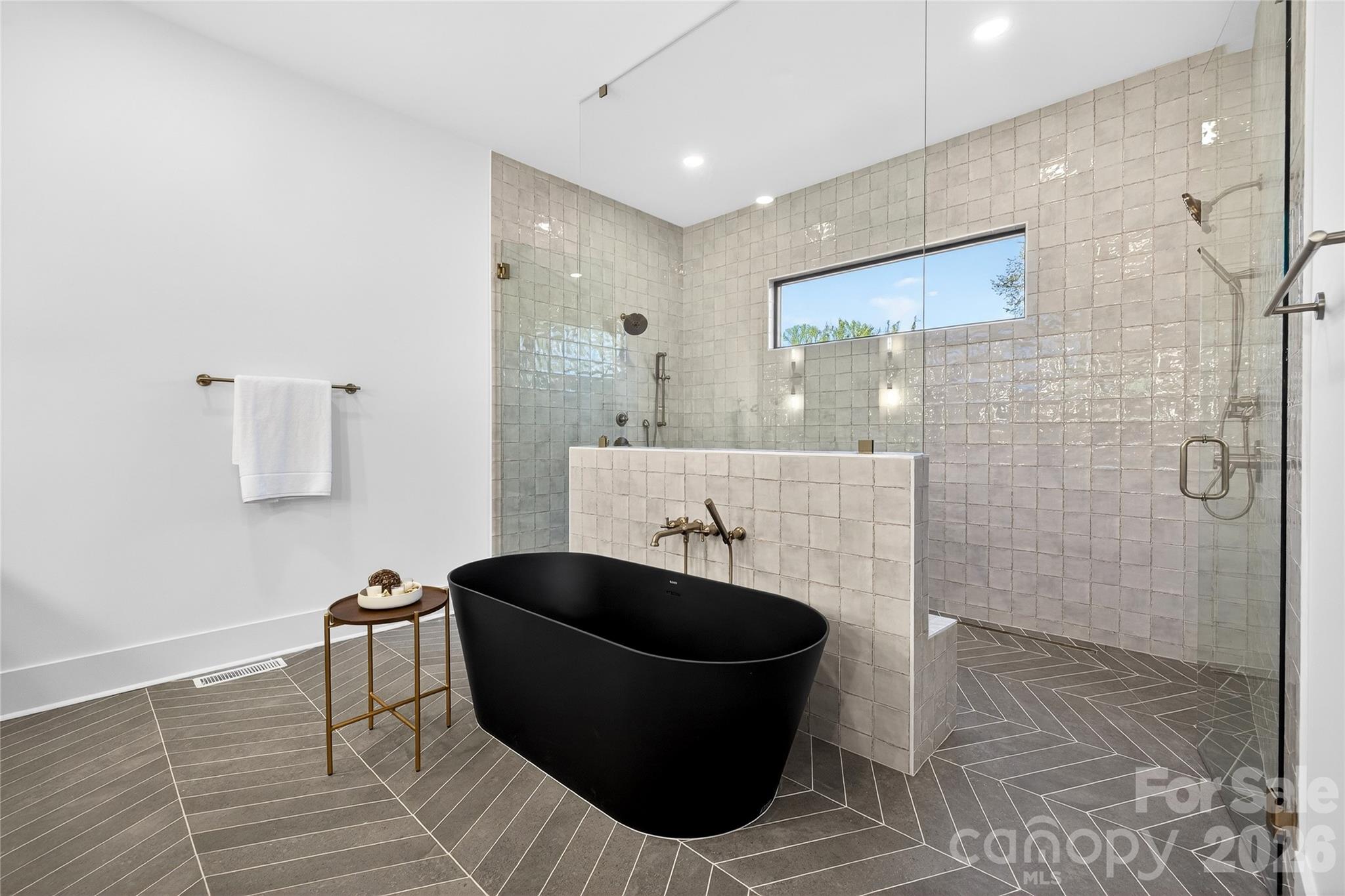 Photo 28 of 1209 Meadowood Lane, Charlotte, NC