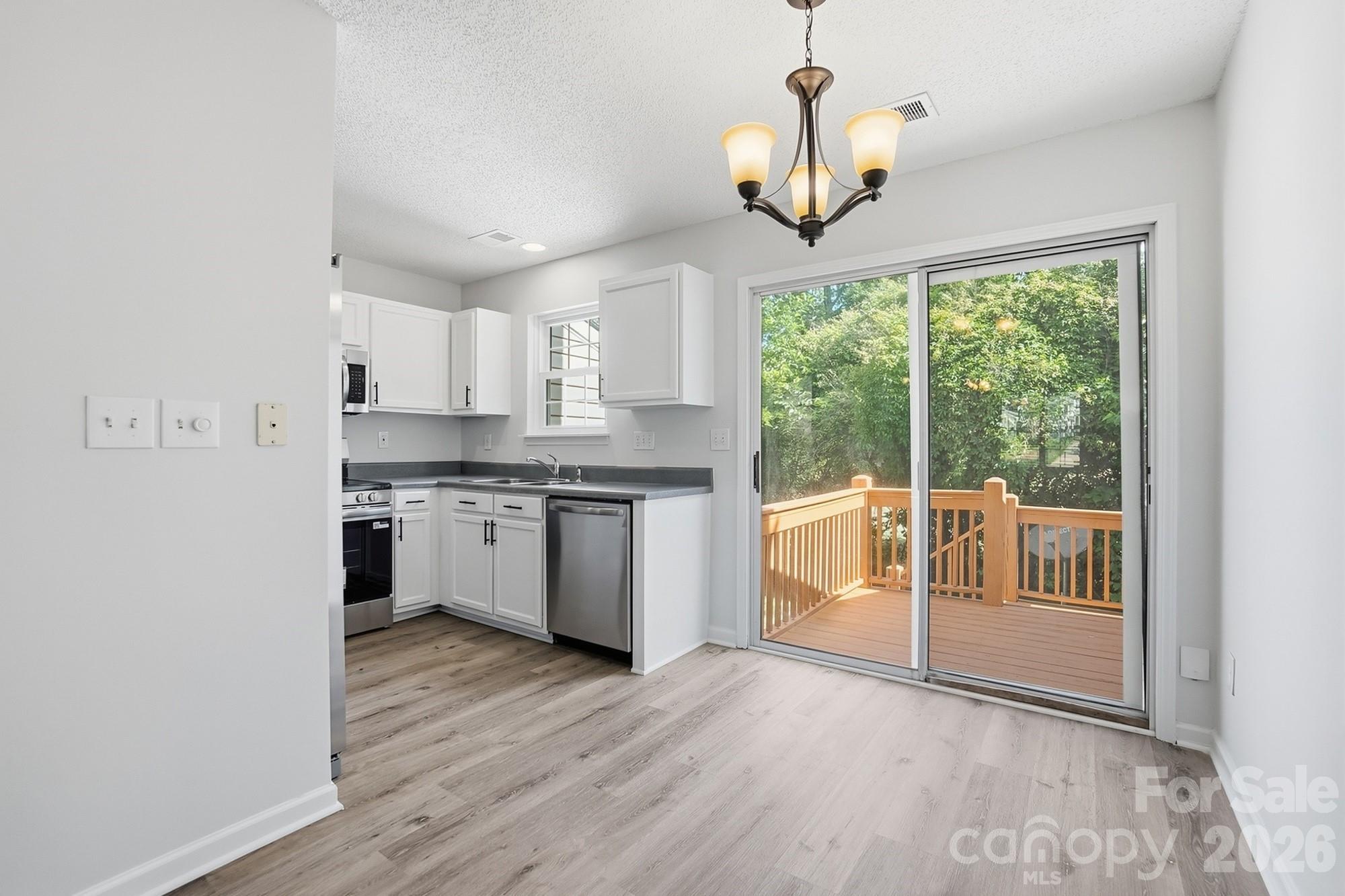 Photo 10 of 10584 English Setter Way, Charlotte, NC