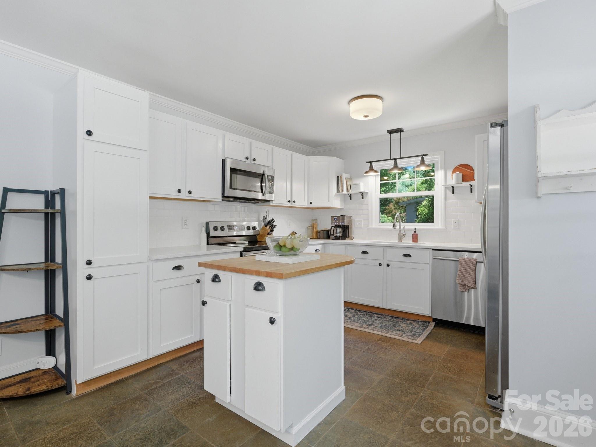 1534 Edgewater Drive, Charlotte, NC - photo 12 of 44