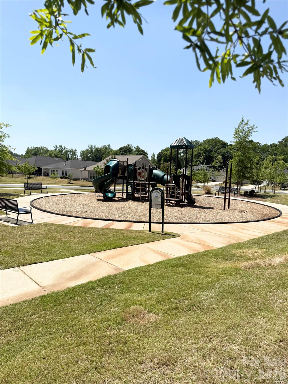 Photo 36 of 4107 Honey Locust Drive, Charlotte, NC