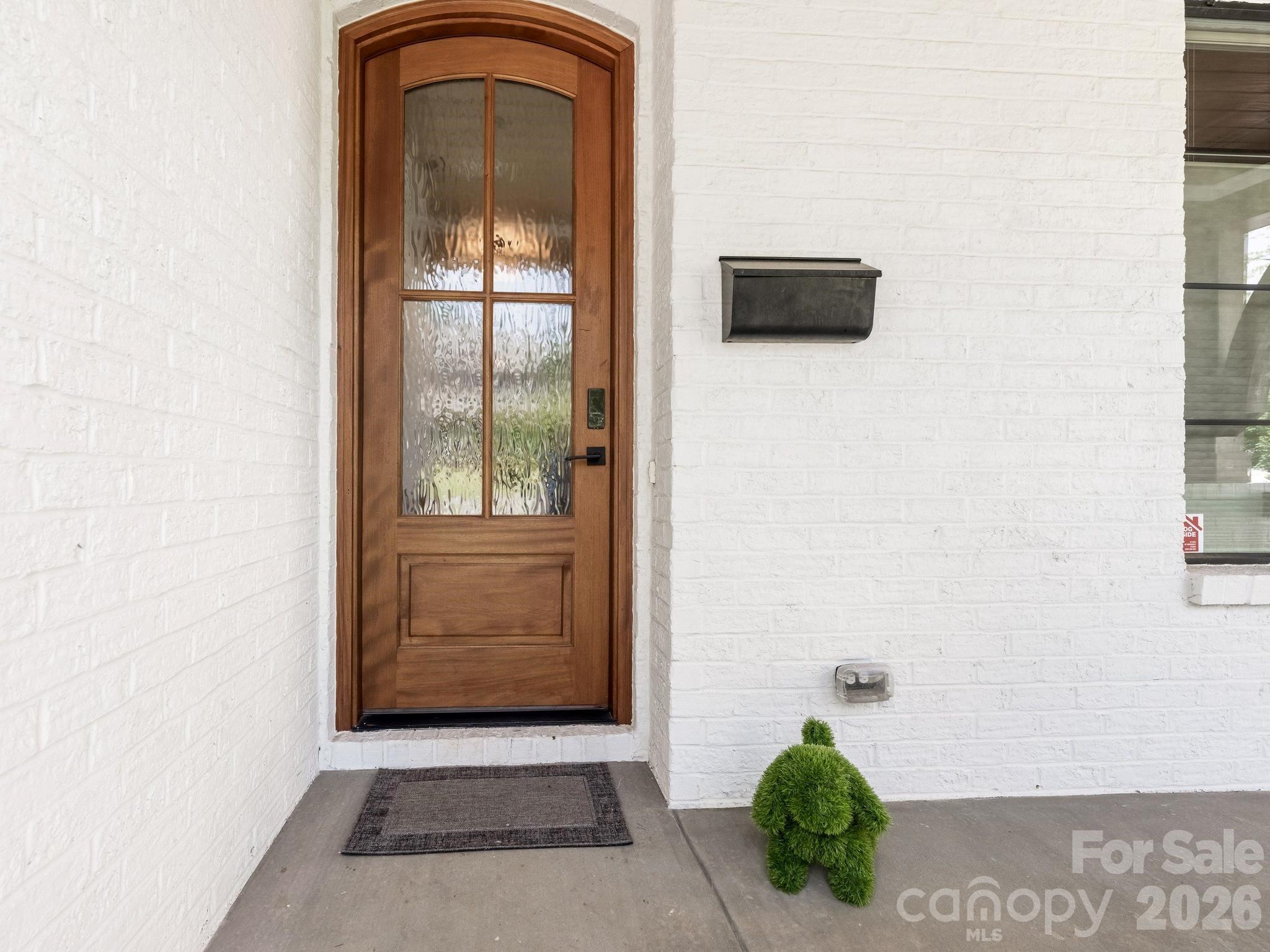Photo 2 of 2928 Hanson Drive, Charlotte, NC