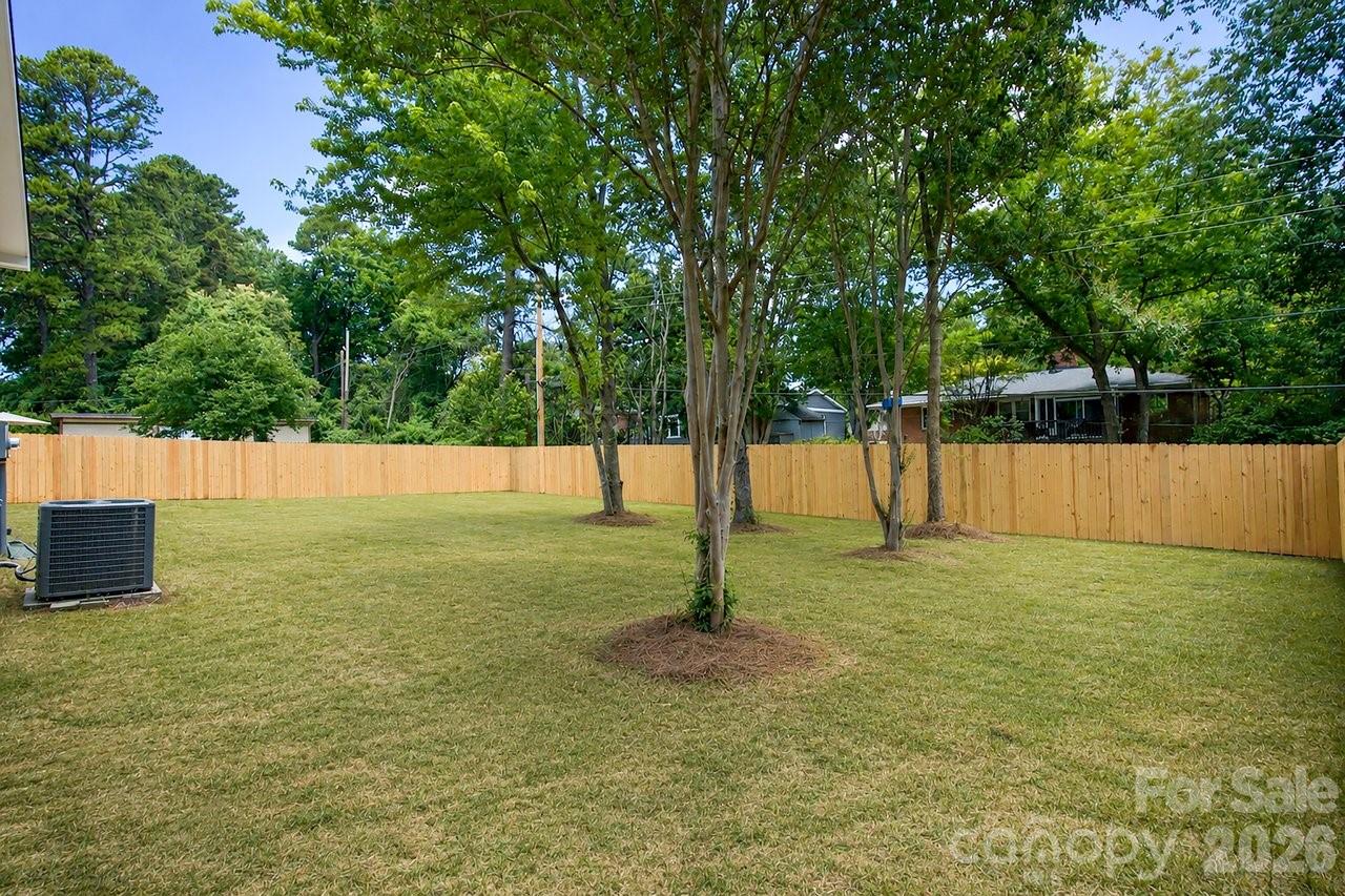 Photo 38 of 409 Scaleybark Road, Charlotte, NC