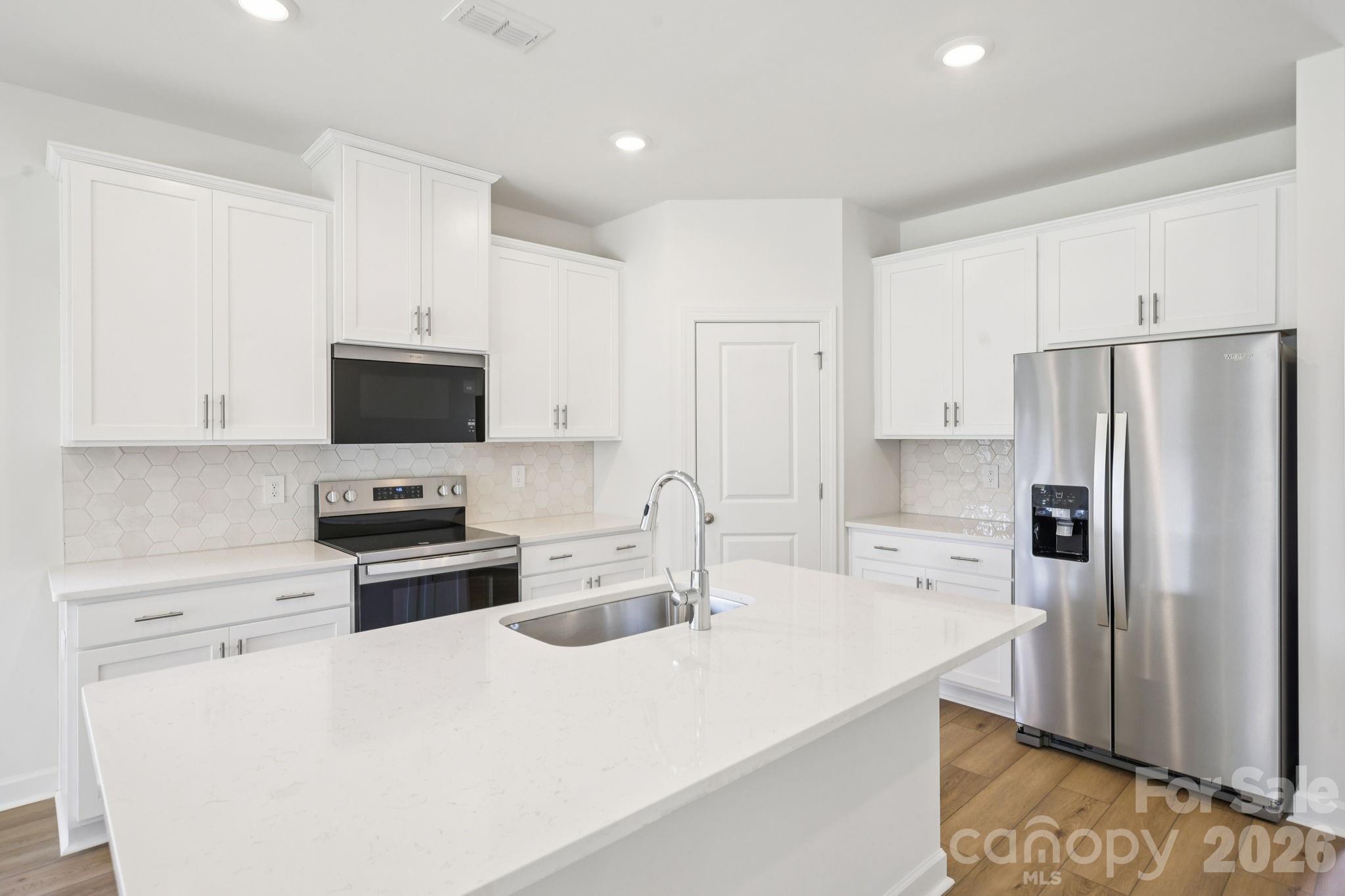 1419 Blue Jay Street, Newton, NC - photo 5 of 28