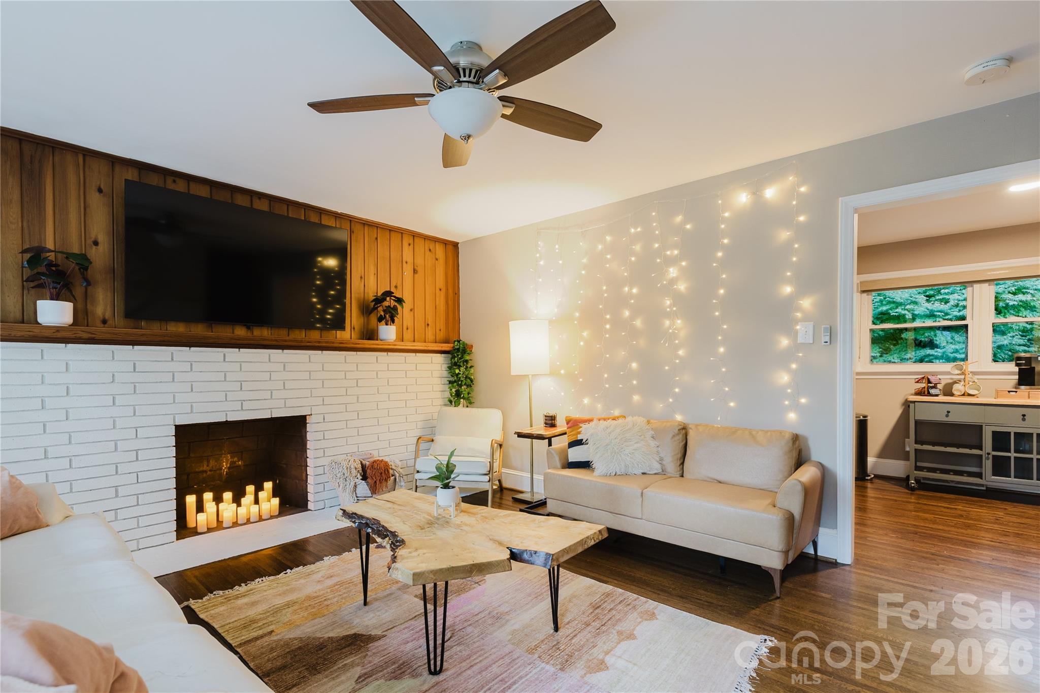 Photo 3 of 4920 Raymond Place, Charlotte, NC