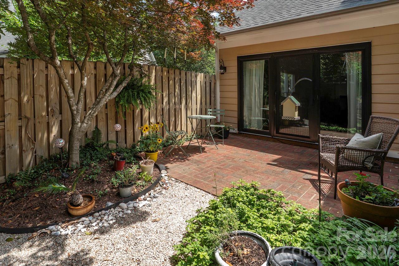 Photo 19 of 5935 Fitzwilliams Lane, Charlotte, NC