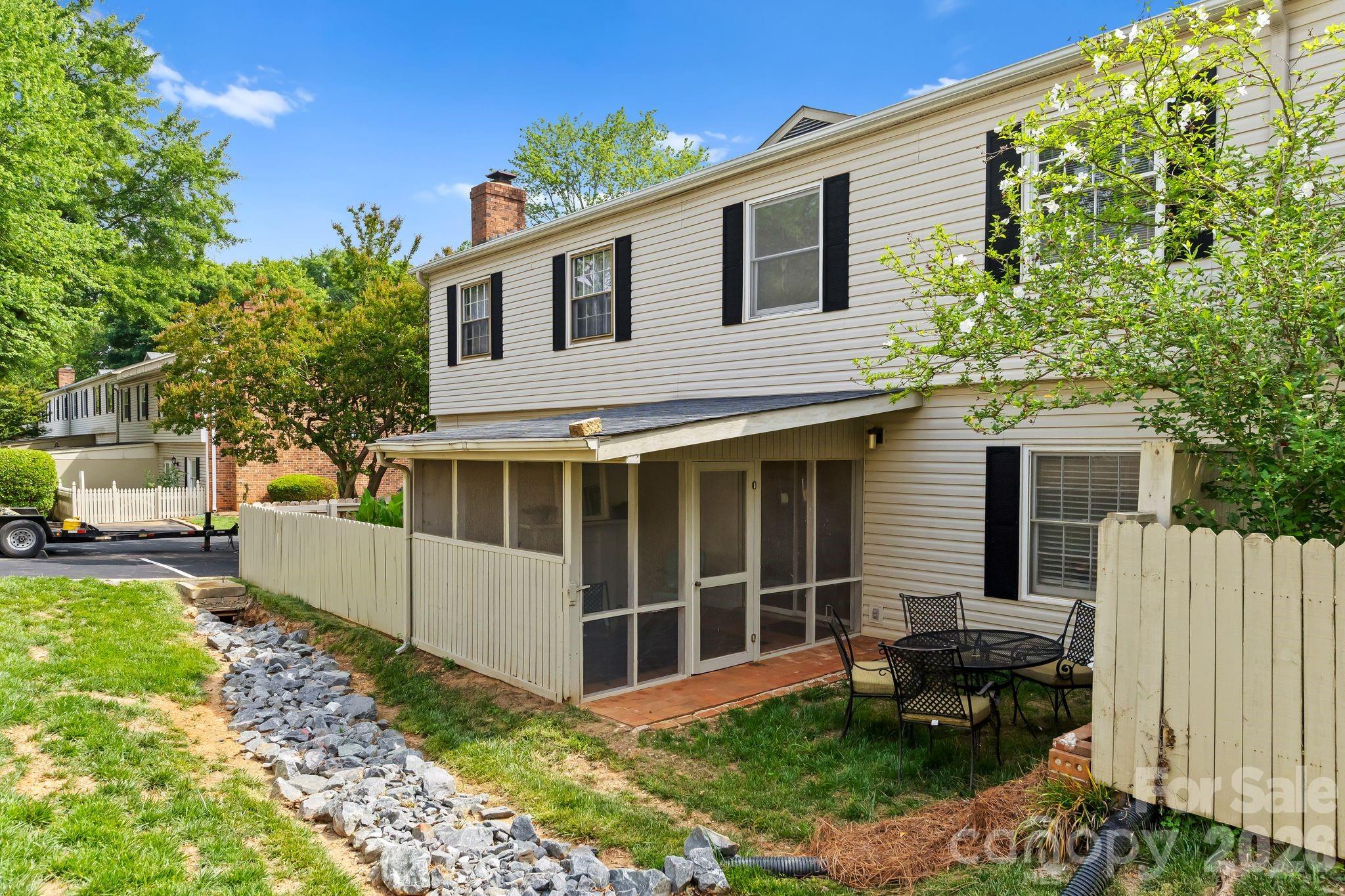 Photo 33 of 5941 Quail Hollow RoadE, Charlotte, NC