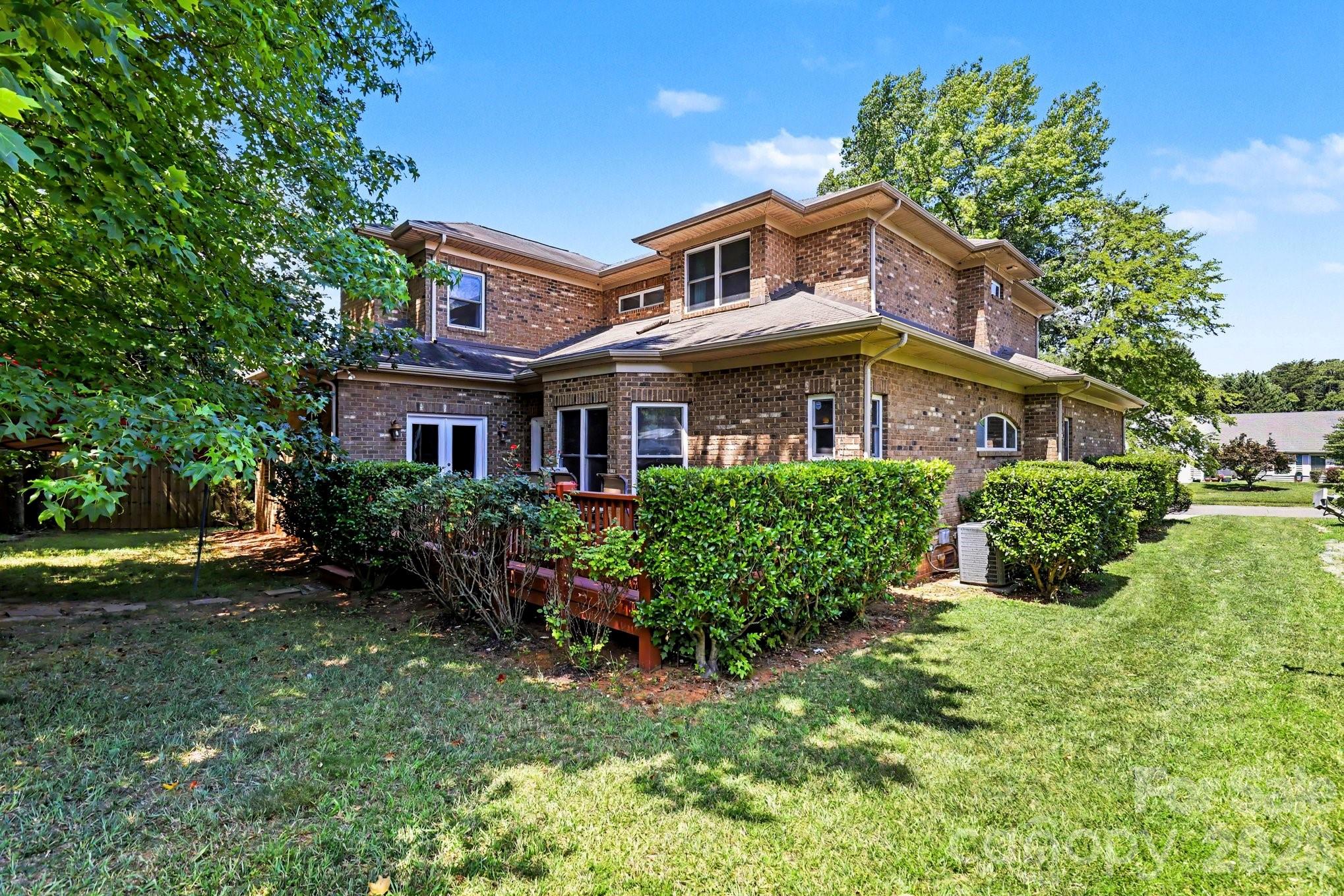 Photo 38 of 10130 Fairlea Drive, Charlotte, NC