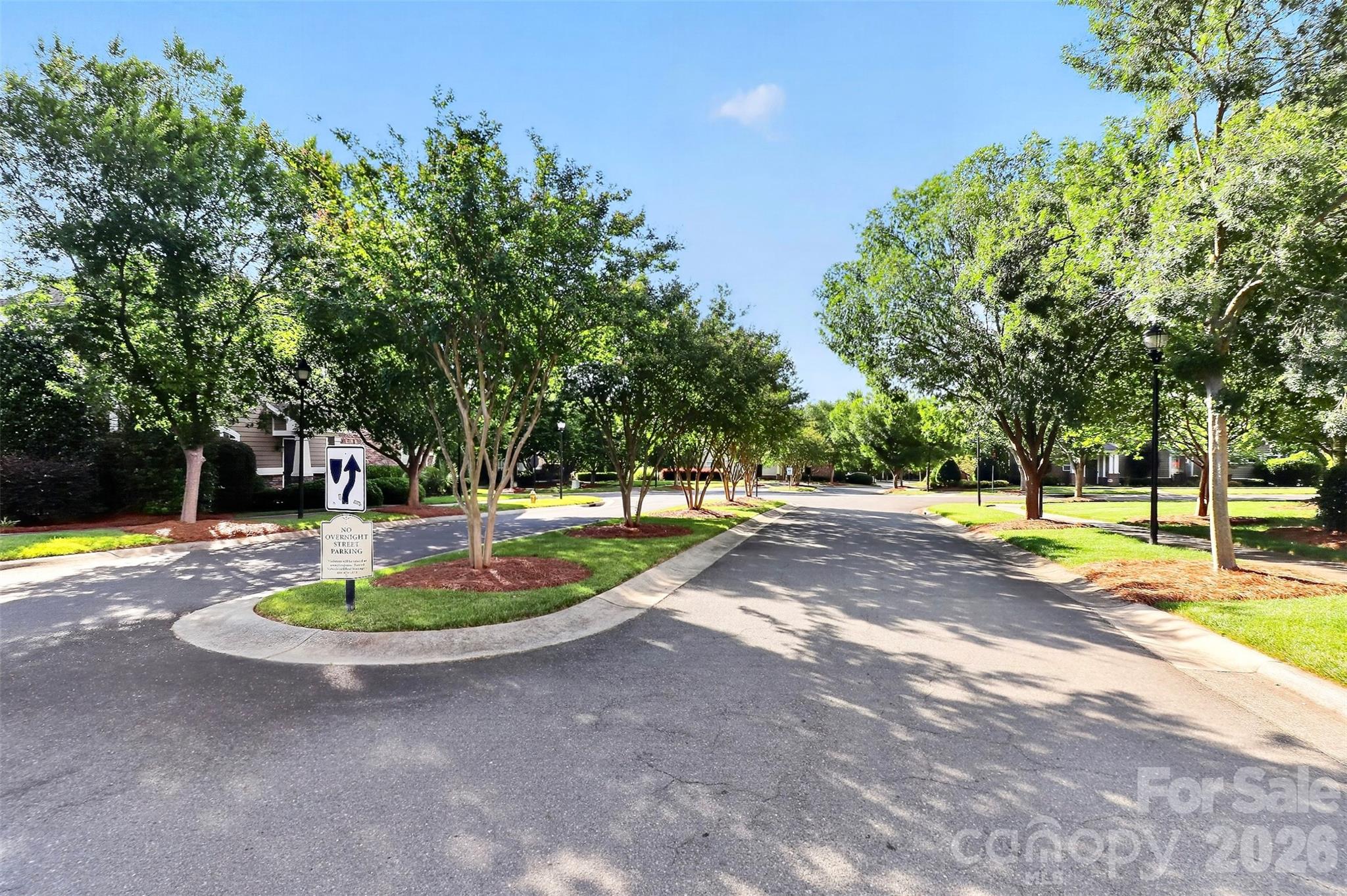 Photo 2 of 4540 Blackmuir Wood Circle, Charlotte, NC