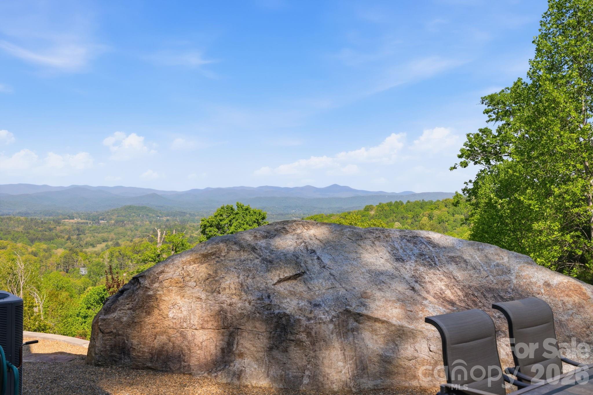 467 Crystal Heights Drive, Hendersonville, NC - photo 14 of 44