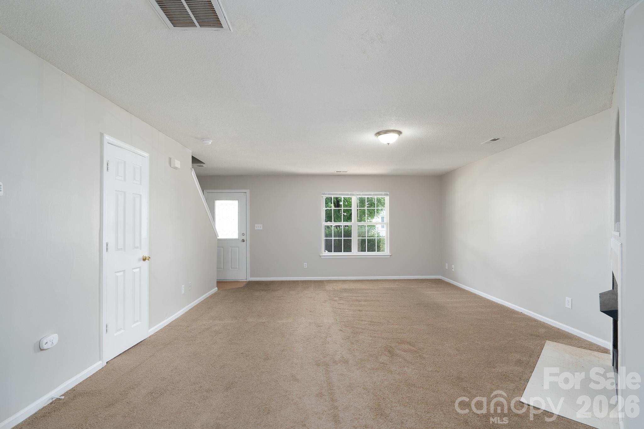 Photo 7 of 8016 Bronze Pike Drive, Charlotte, NC