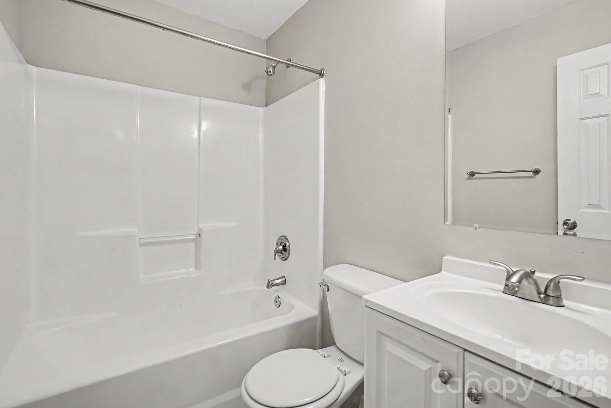 Photo 14 of 1029 Jordans Pond Lane, Charlotte, NC