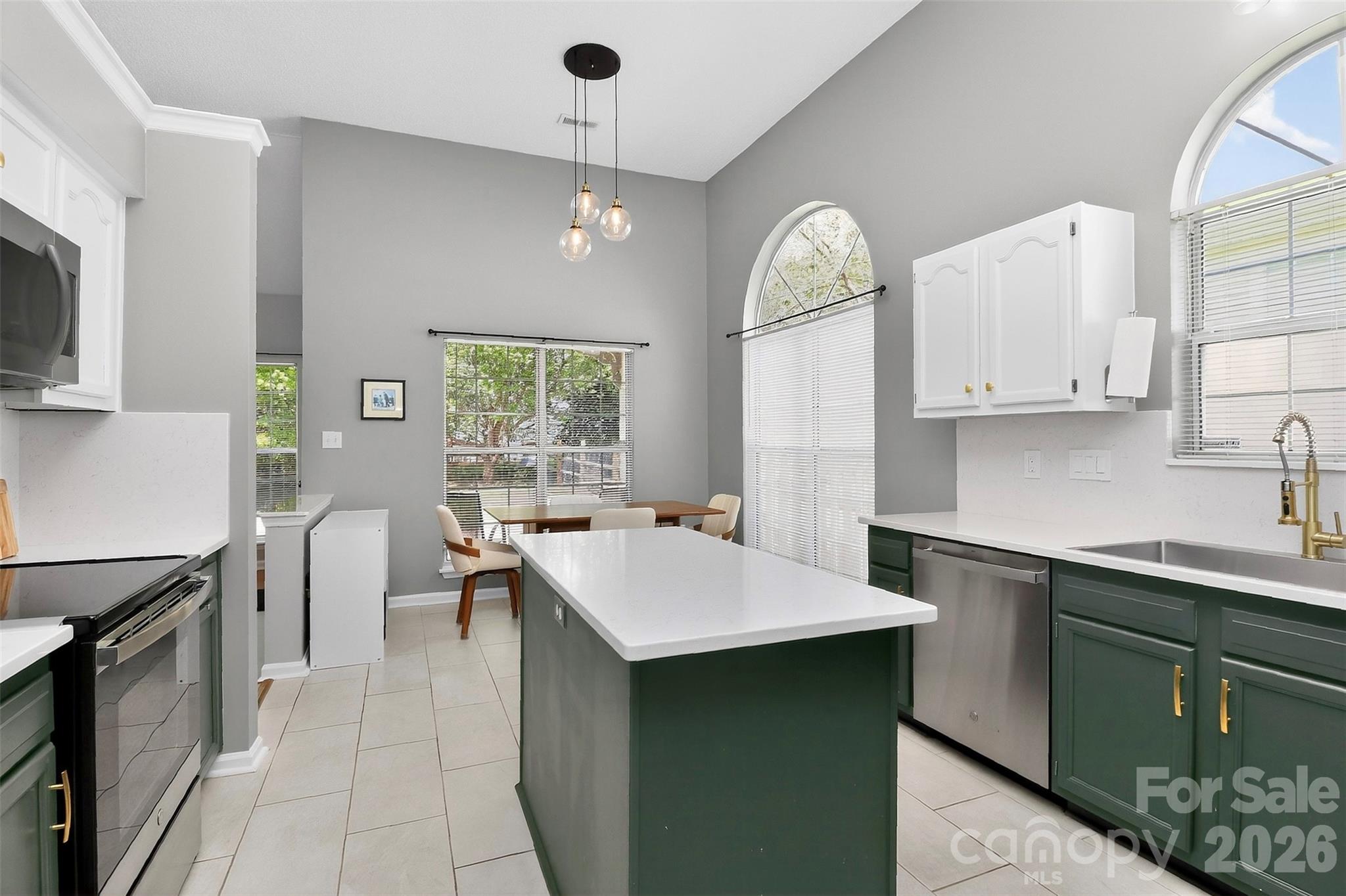 Photo 17 of 10631 Jardin Way, Charlotte, NC