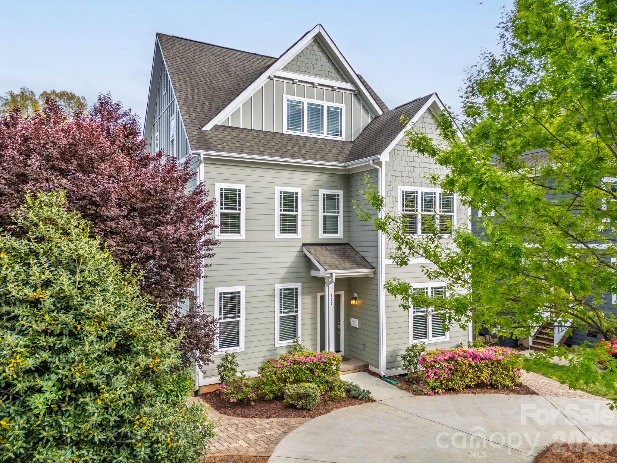 609 Welker Street, Charlotte, NC - photo 1 of 49