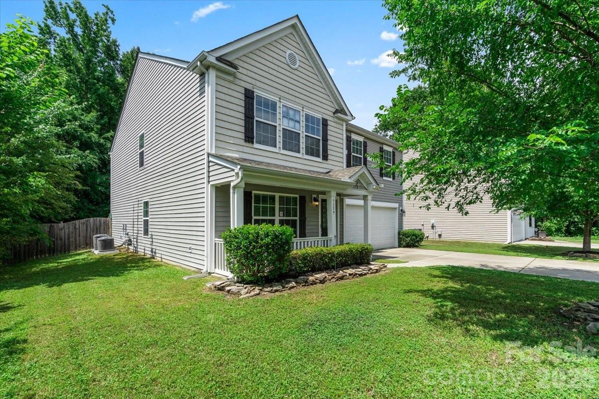 Photo 4 of 5229 Hawkins Meadow Court, Charlotte, NC