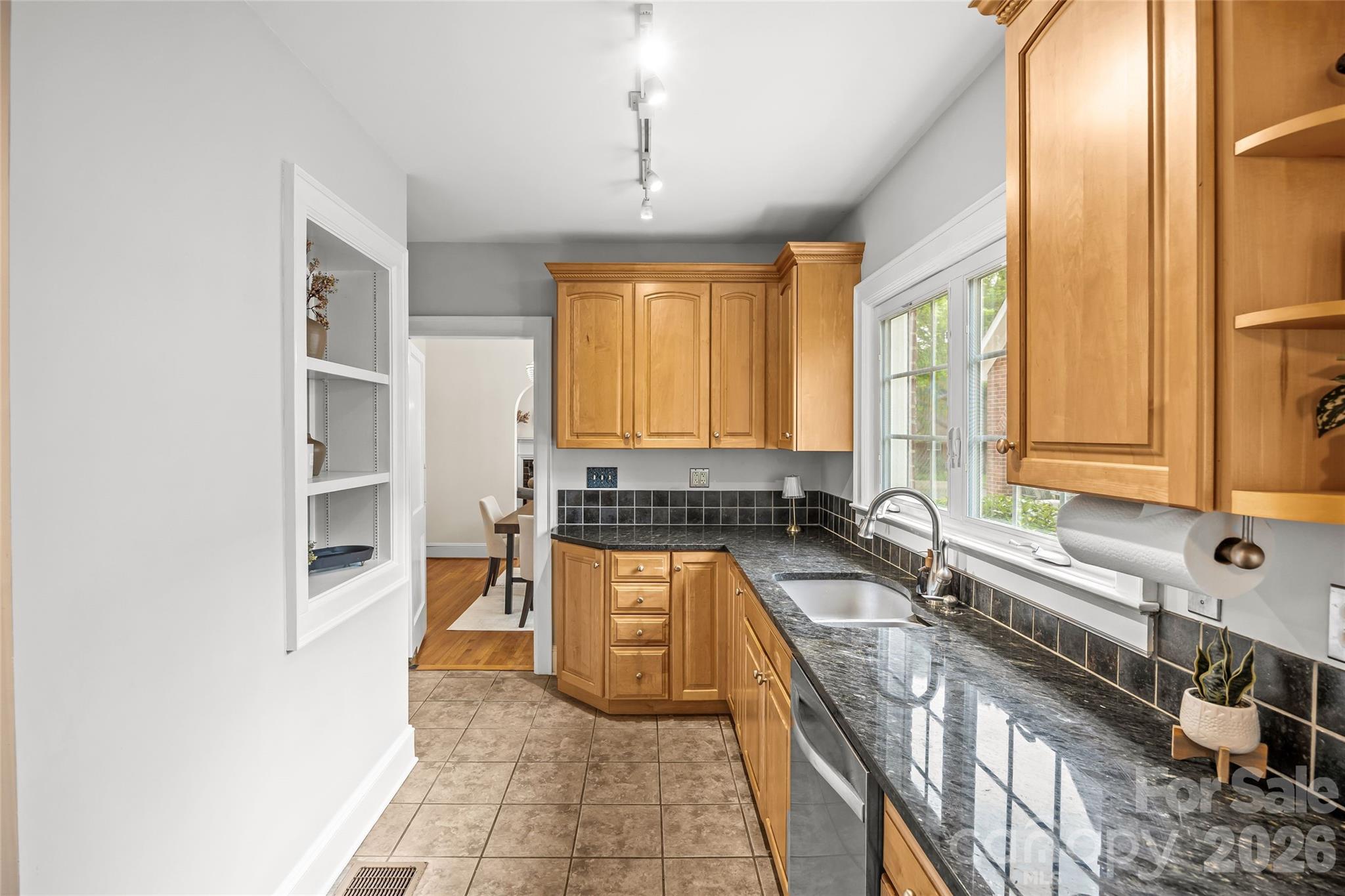 Photo 21 of 2137 Shenandoah Avenue, Charlotte, NC