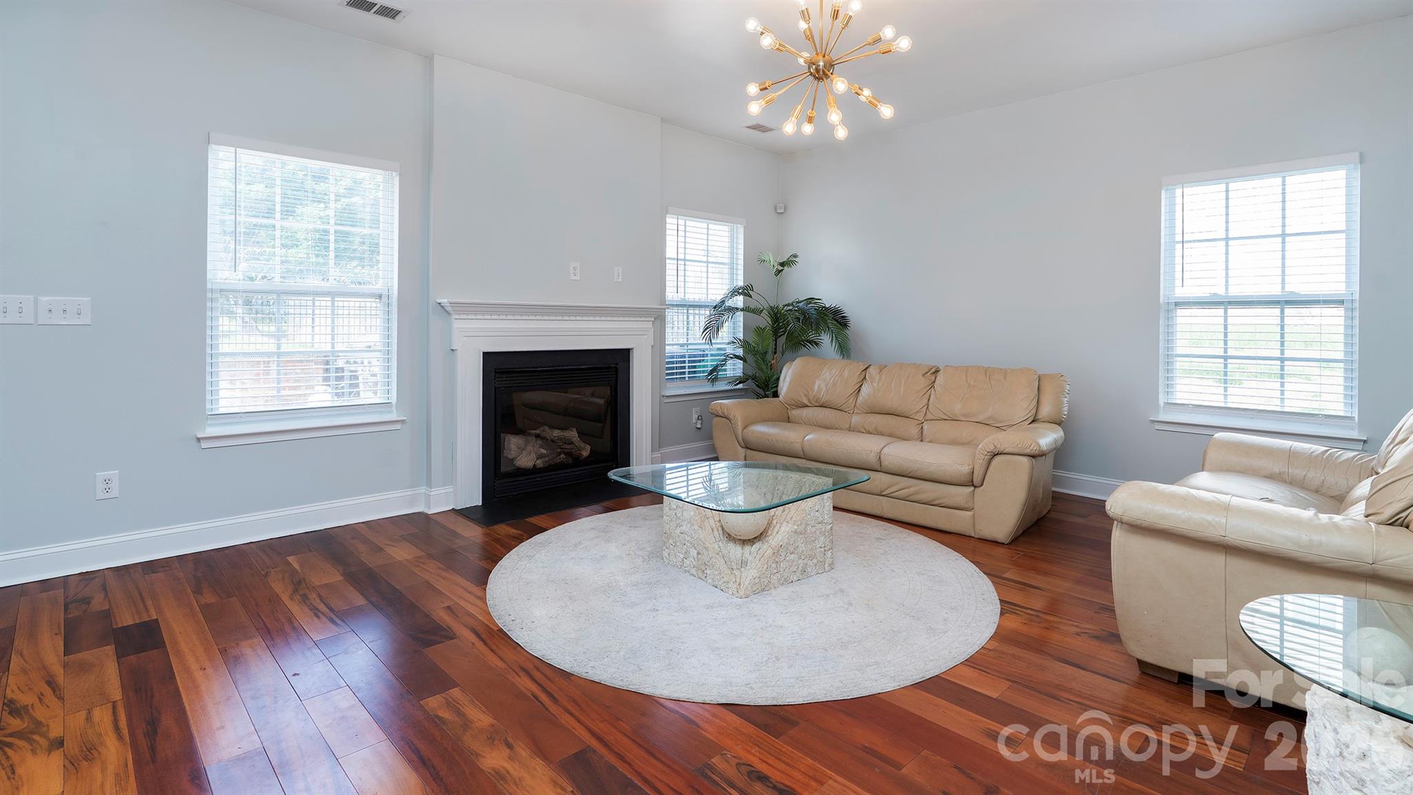 Photo 4 of 16731 Macanthra Drive, Charlotte, NC