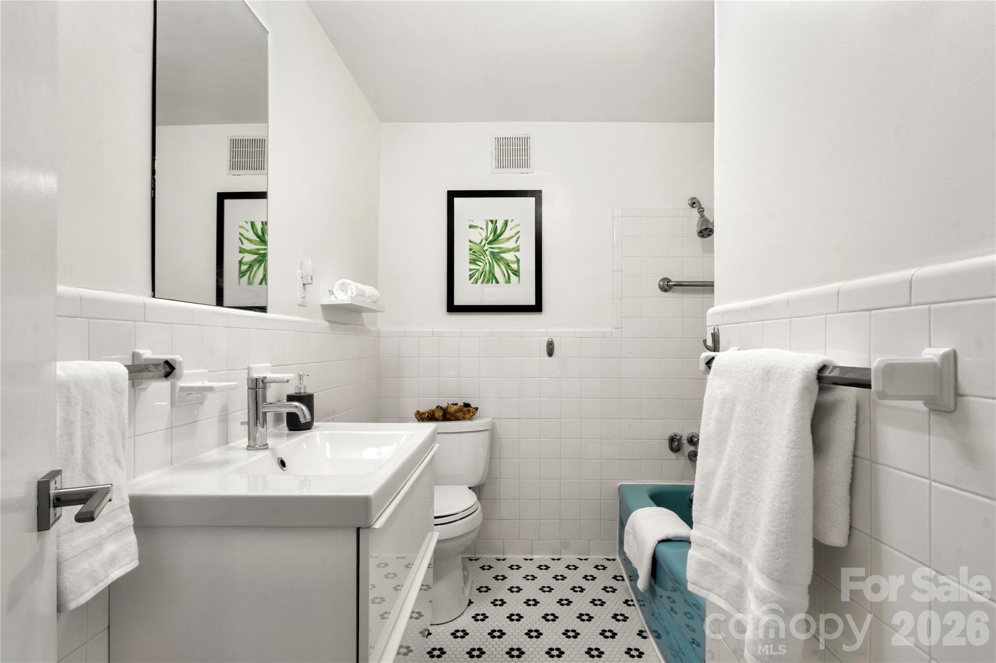 Photo 19 of 1300 Queens Road309, Charlotte, NC