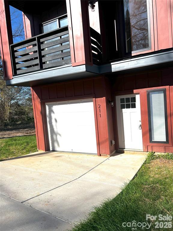 Photo 2 of 211 S Webb Street, Gastonia, NC