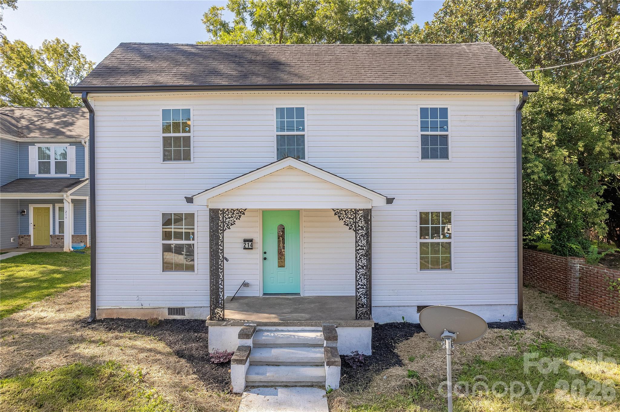 Photo 2 of 214 E Washington Avenue, Bessemer City, NC