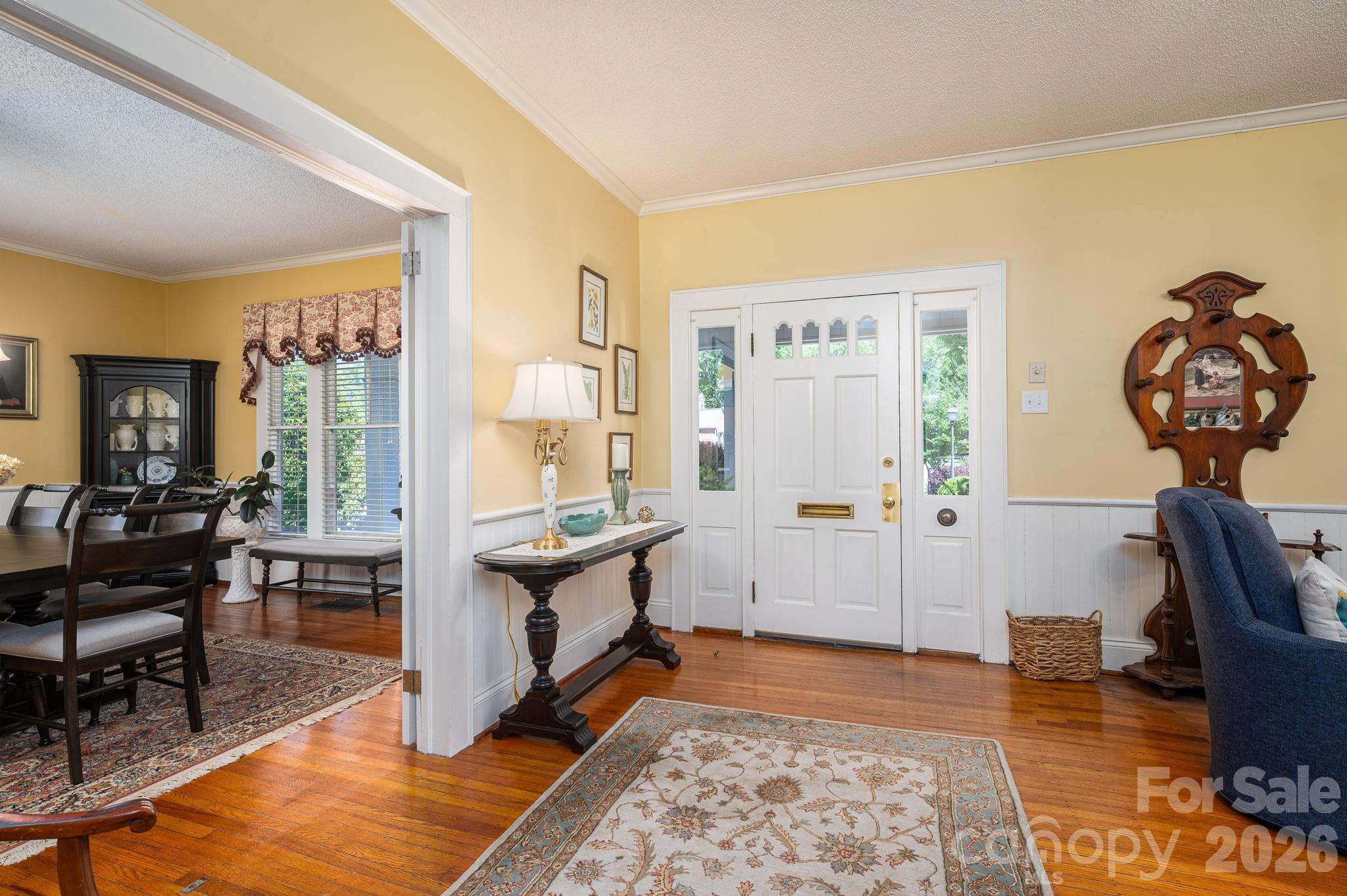 314 S Cedar Street, Lincolnton, NC - photo 8 of 44