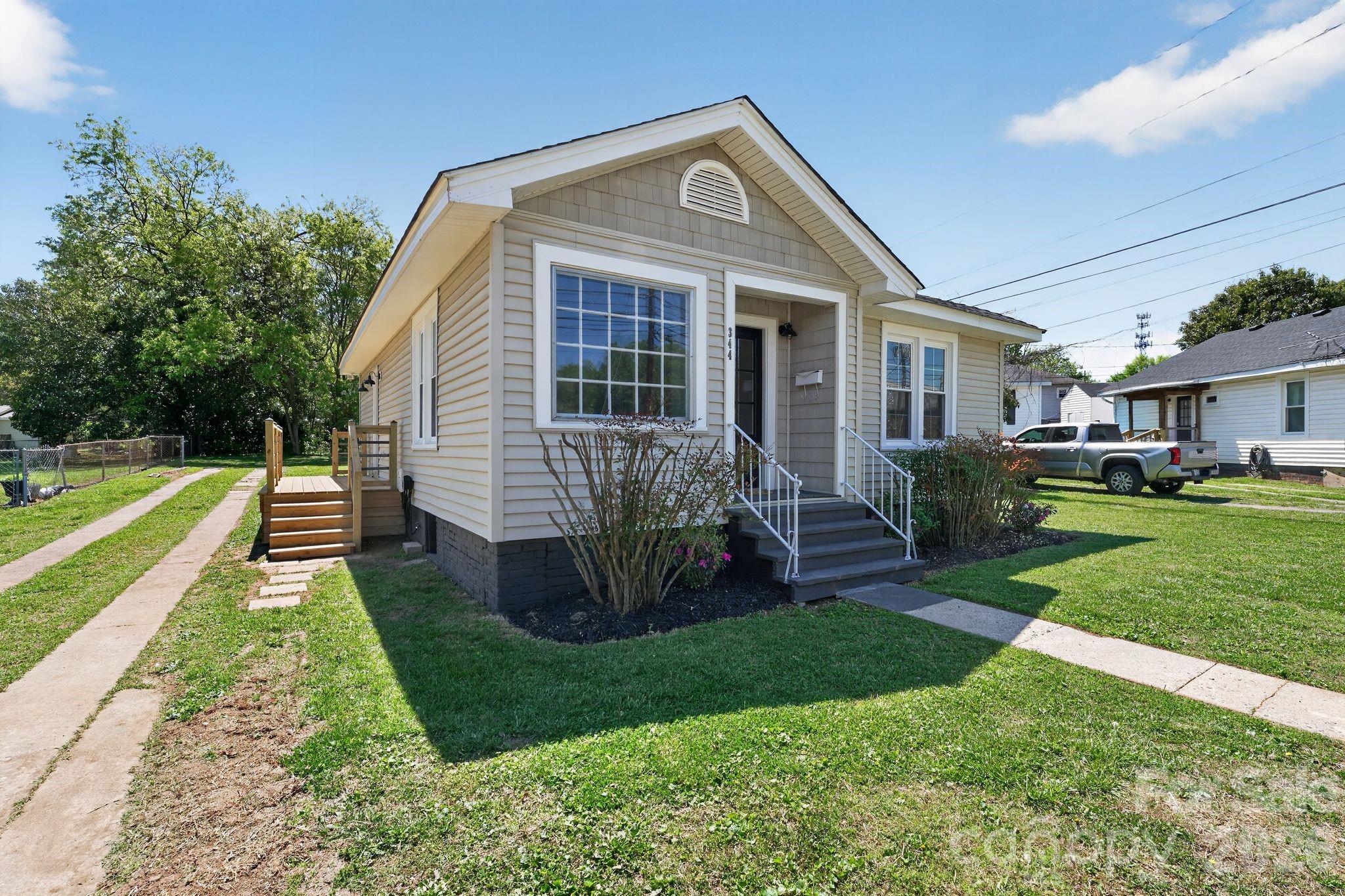 344 Mayflower Avenue, Cramerton, NC - photo 3 of 28