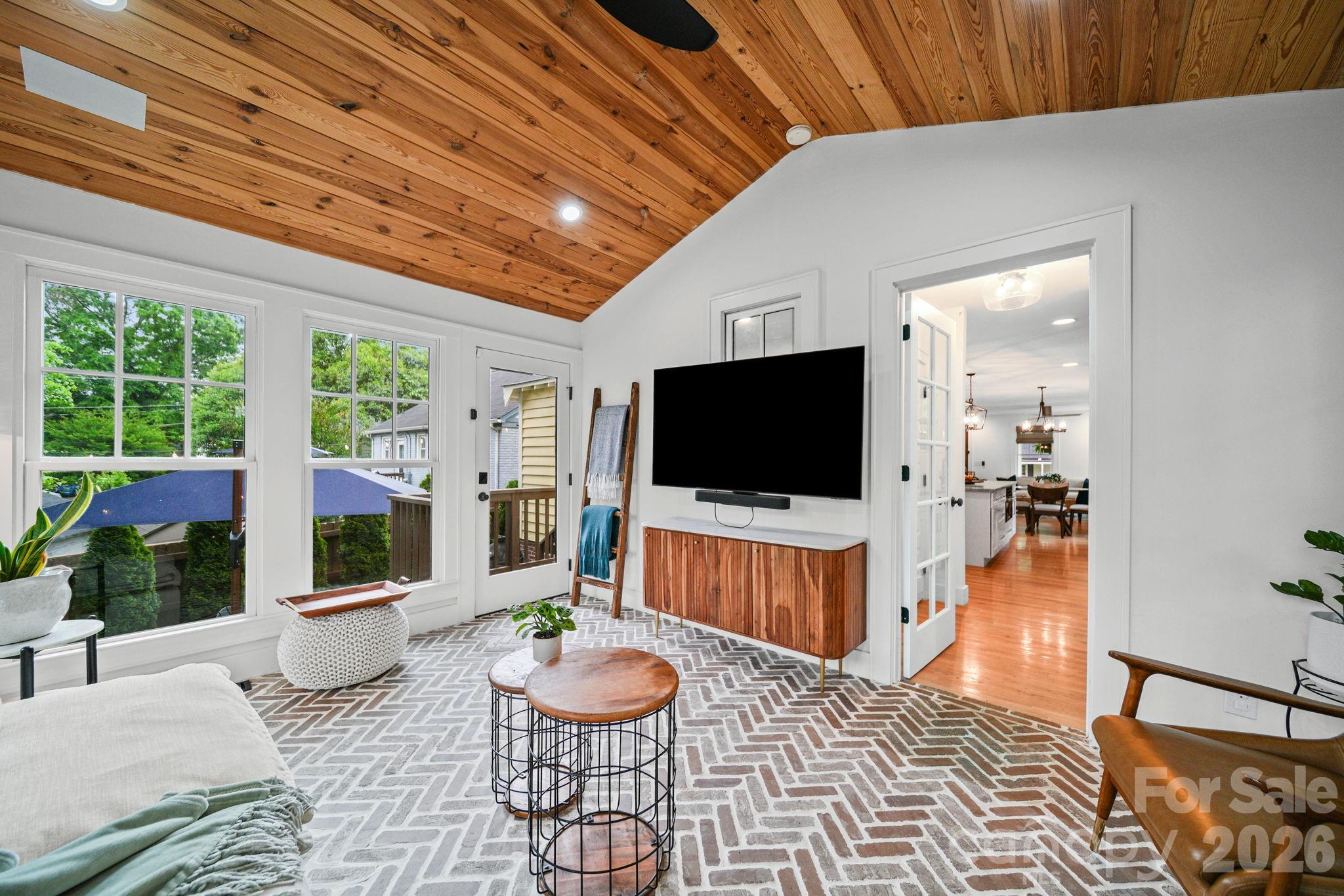 1716 Merriman Avenue, Charlotte, NC - photo 11 of 34
