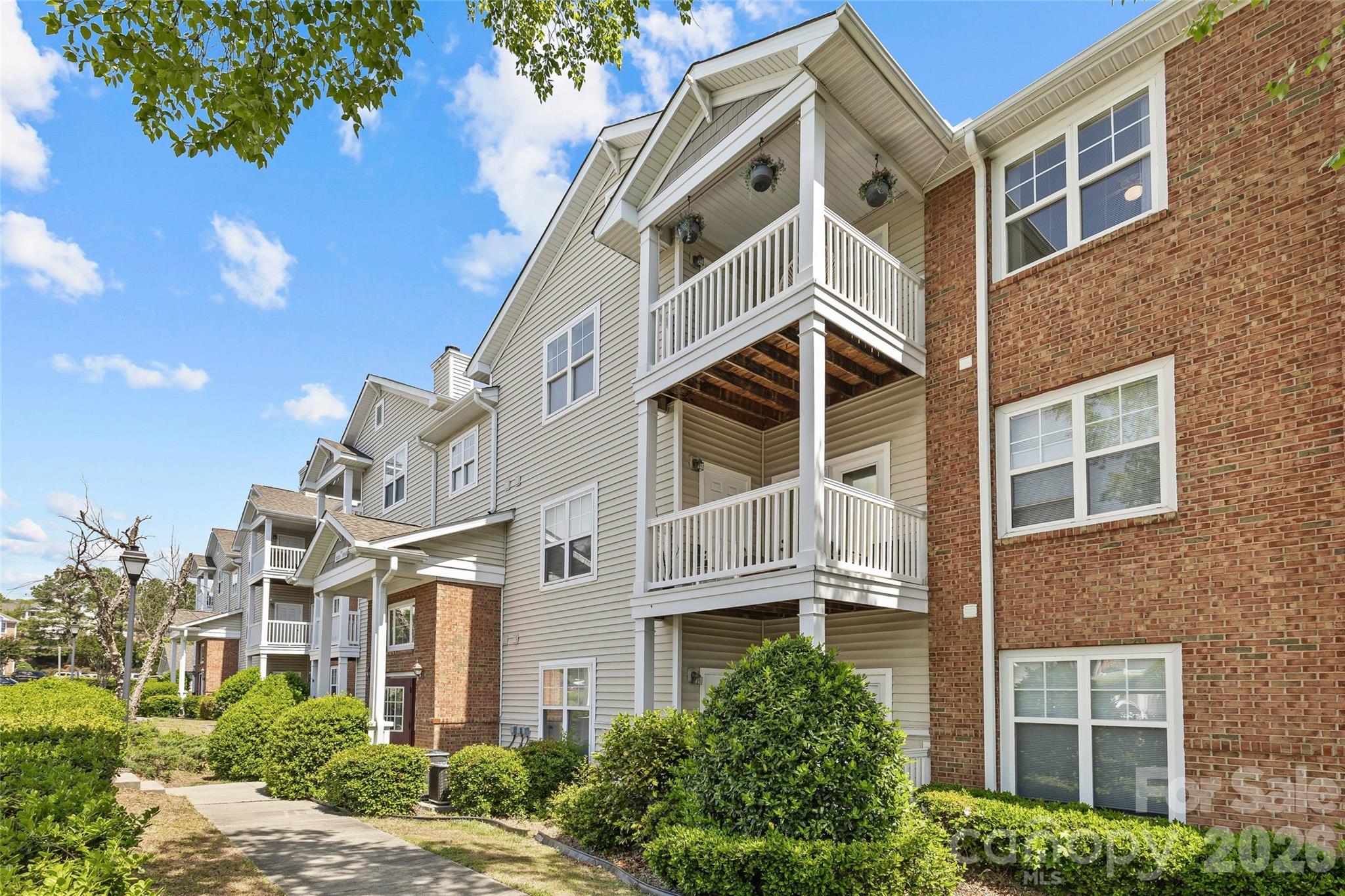 Photo 3 of 10652 Hill Point Court, Charlotte, NC