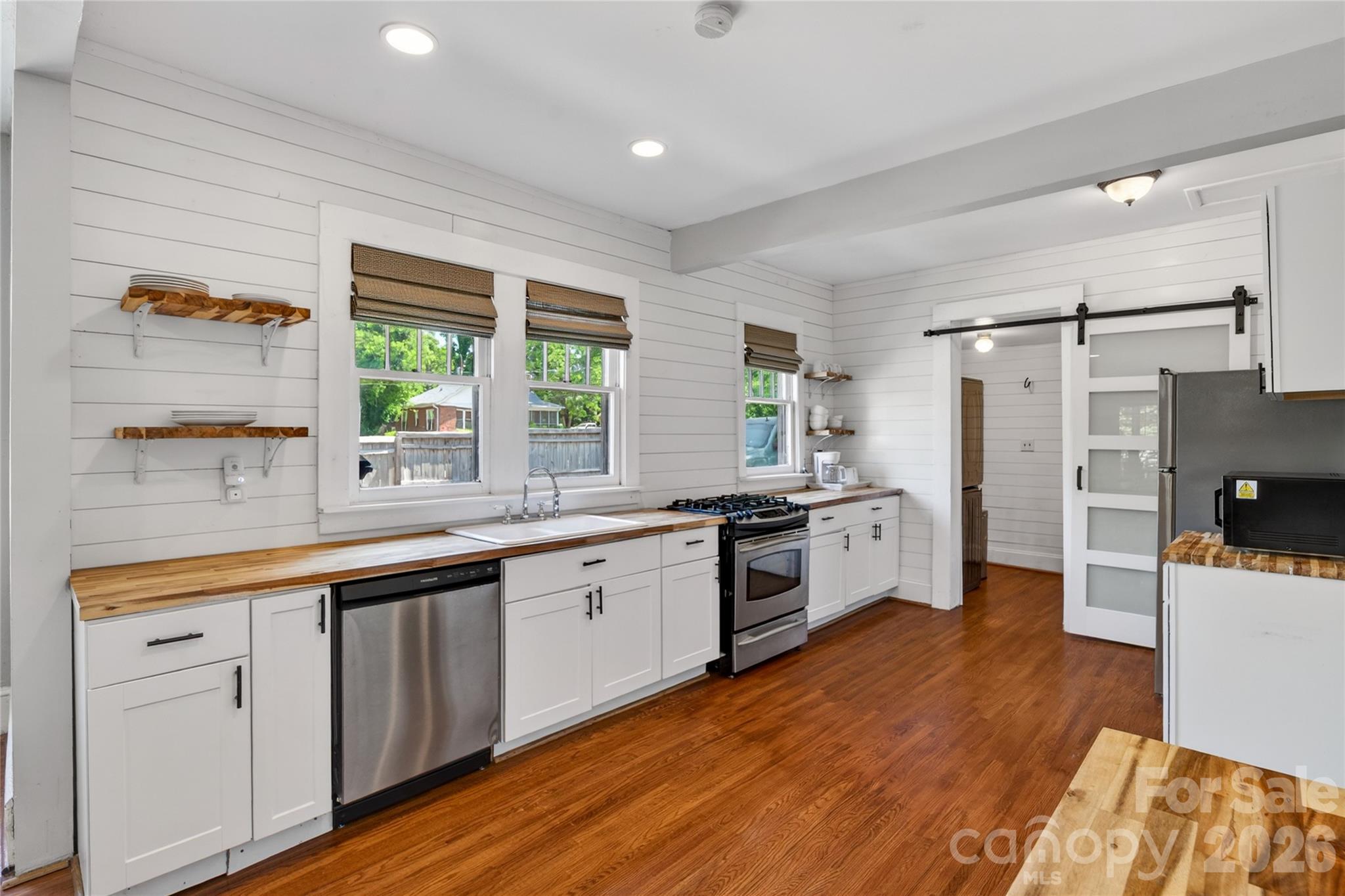 405 Walnut Avenue, Charlotte, NC - photo 10 of 24