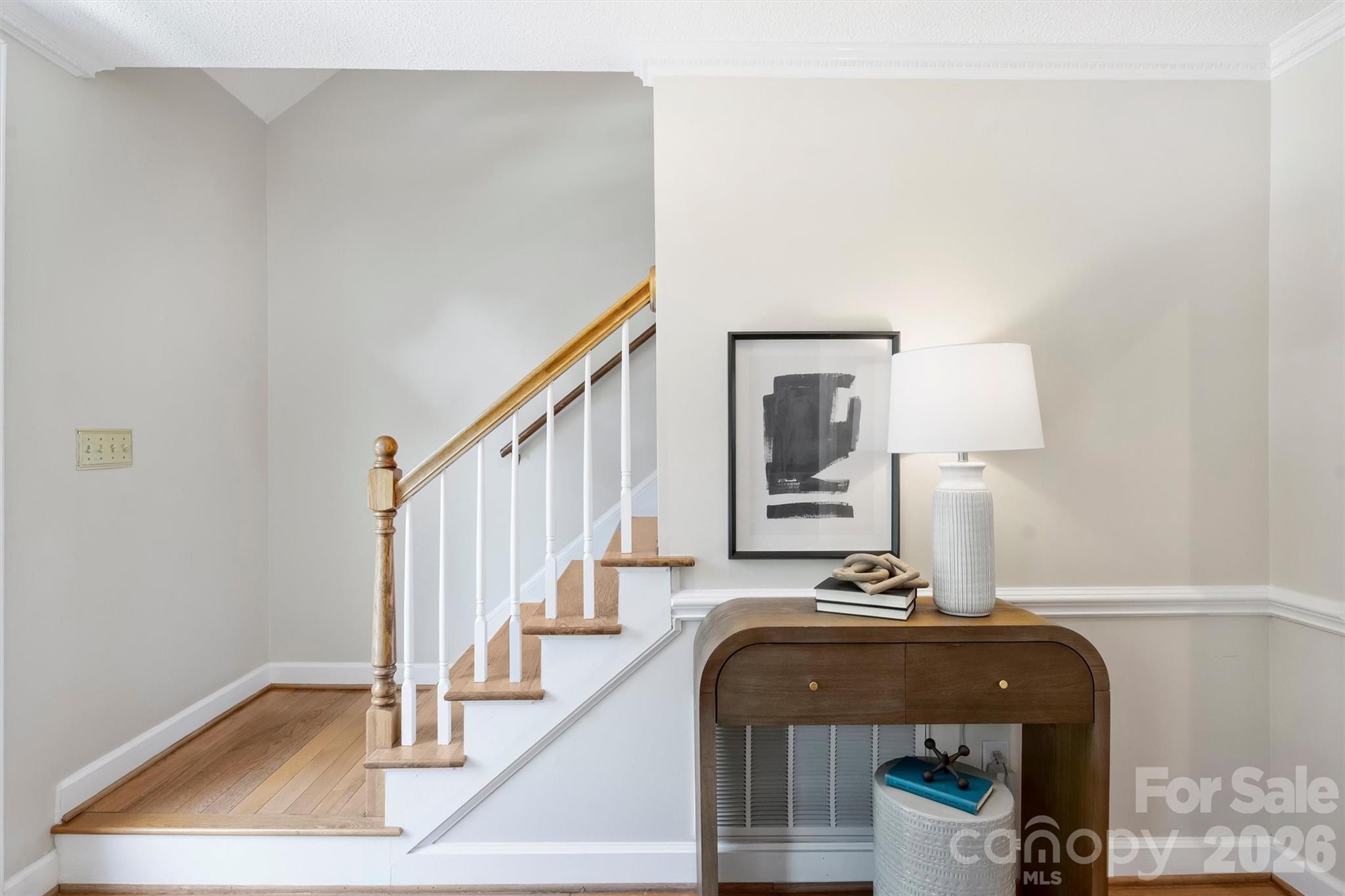 Photo 3 of 4013 Bridgewood Lane, Charlotte, NC
