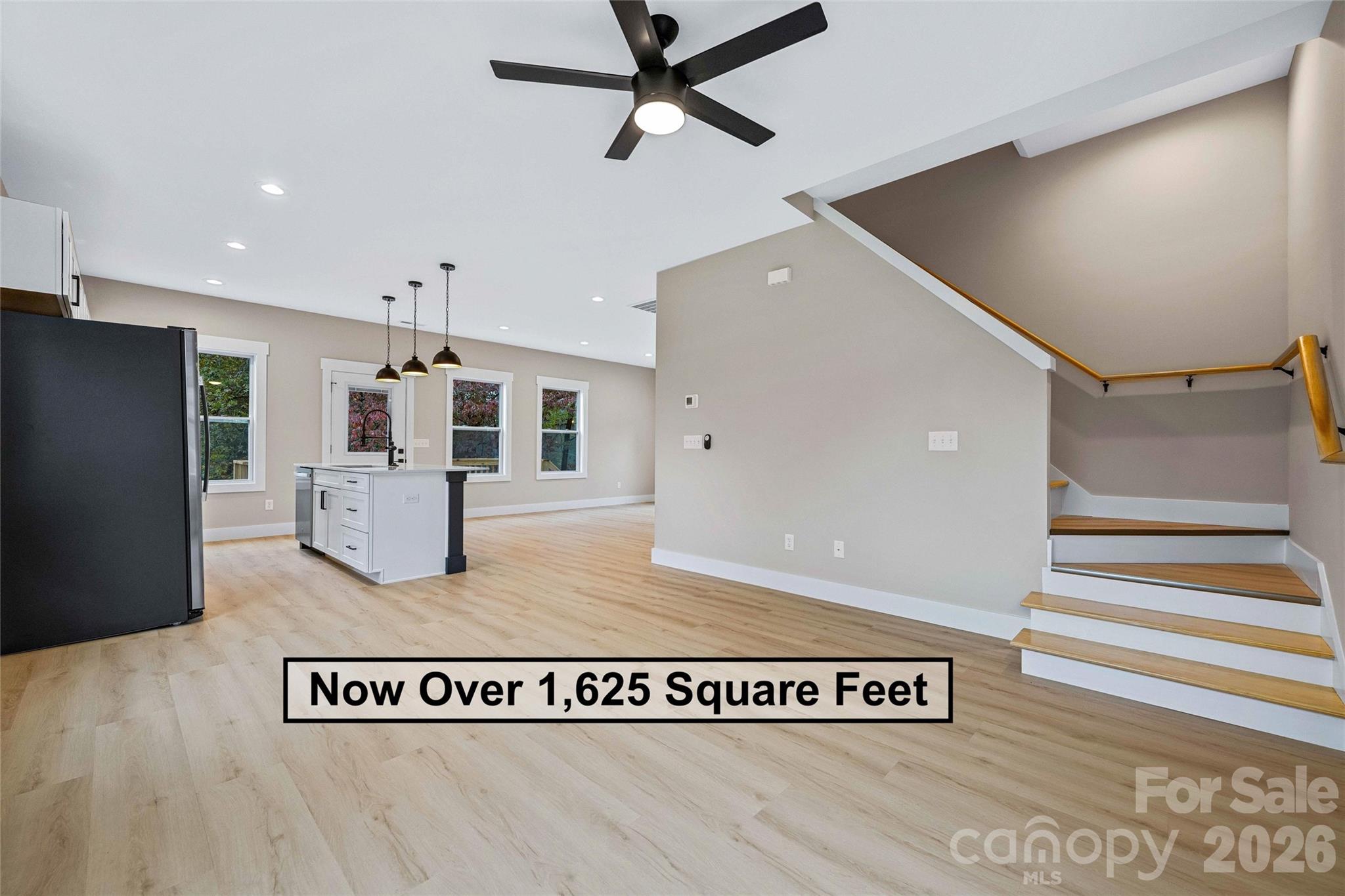 155 Shadowlawn Drive, Asheville, NC - photo 9 of 48