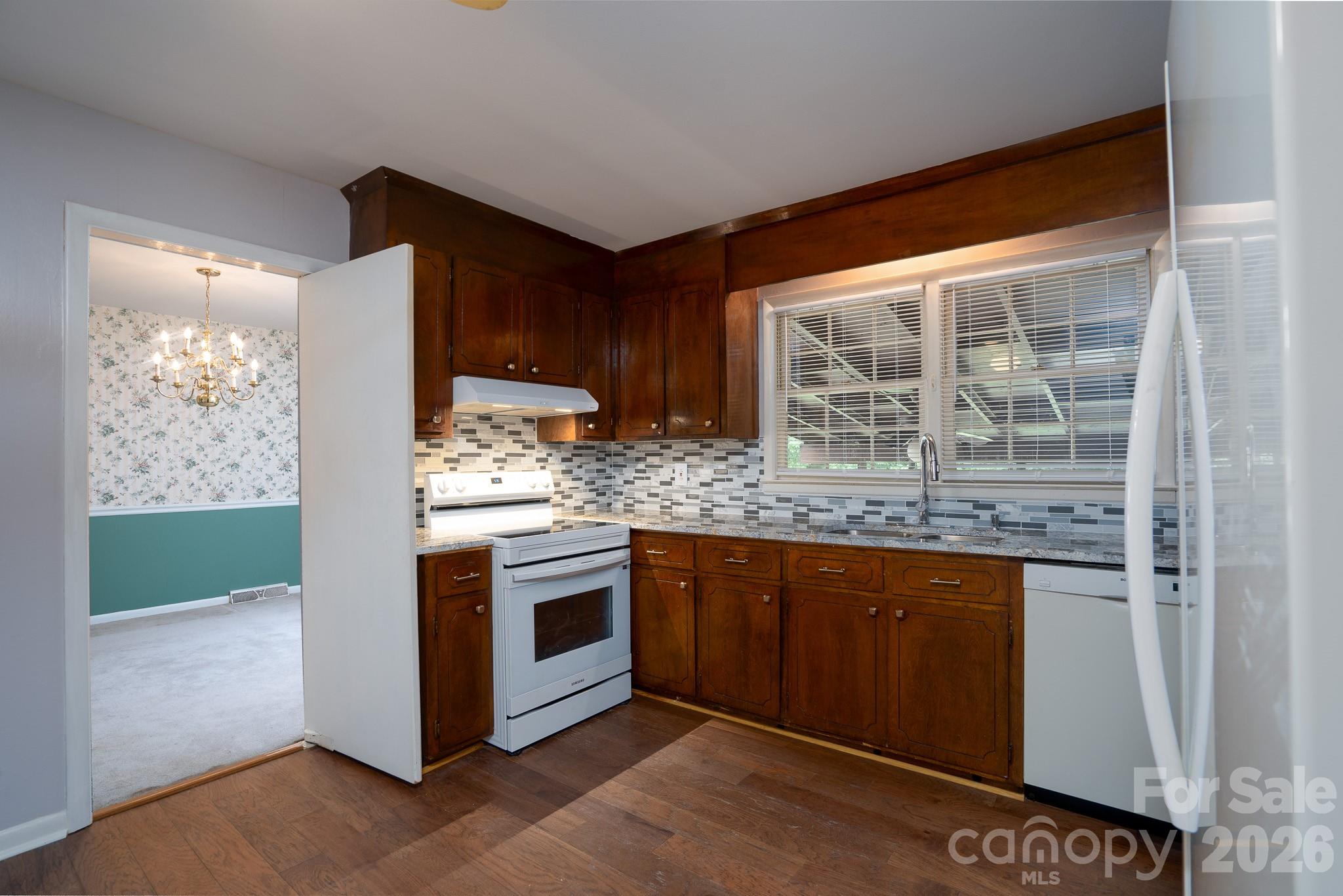 Photo 10 of 5742 faulconbridge Road, Charlotte, NC