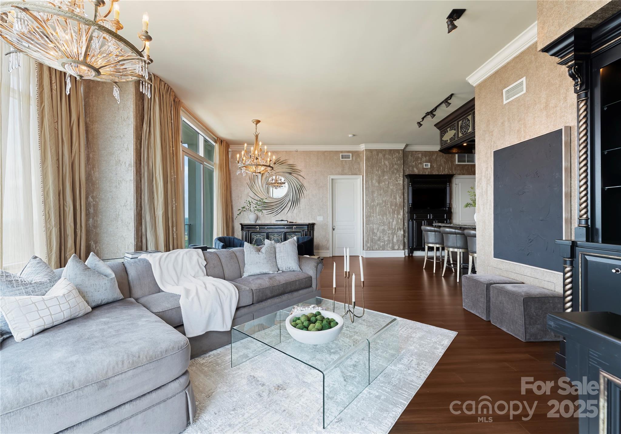 Photo 6 of 215 N Pine Street4301/4302, Charlotte, NC