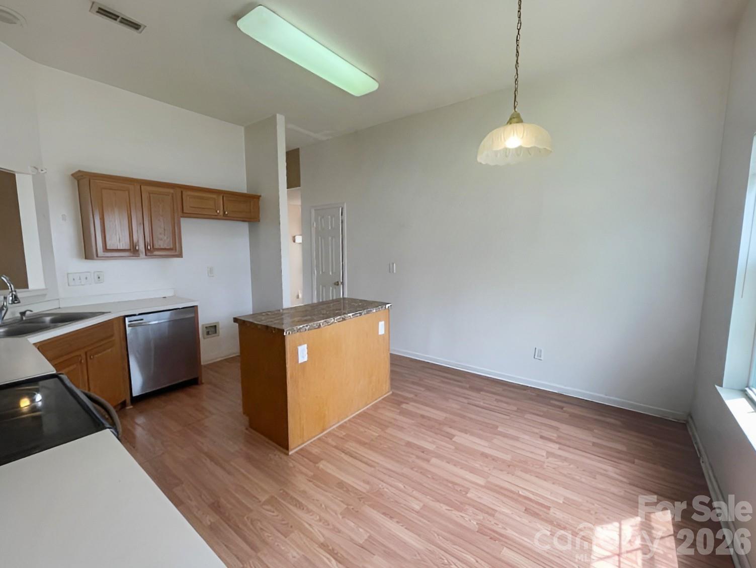 Photo 5 of 8418 Red Cypress Court, Charlotte, NC