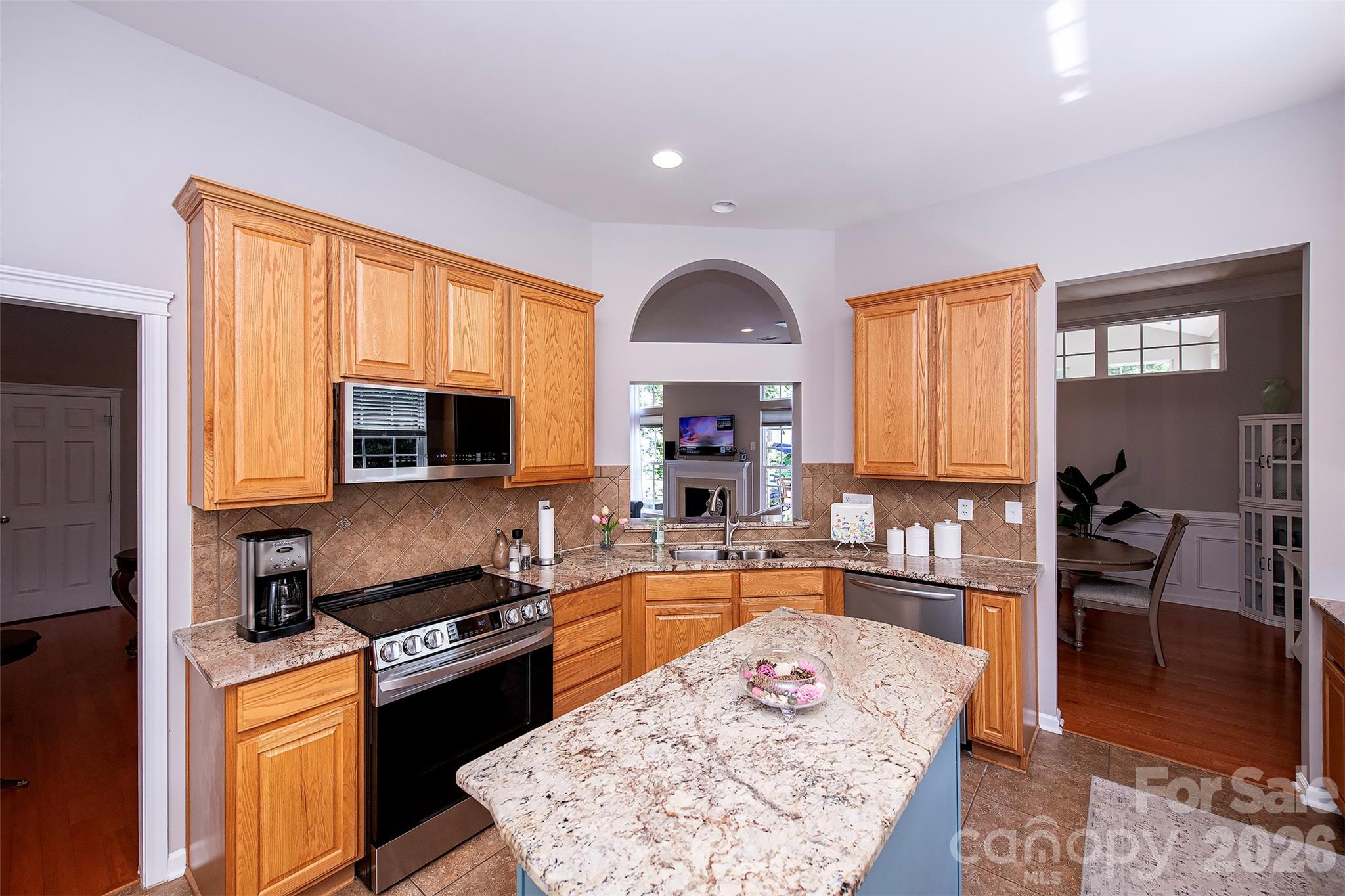 Photo 13 of 6103 Breckfield Court, Charlotte, NC