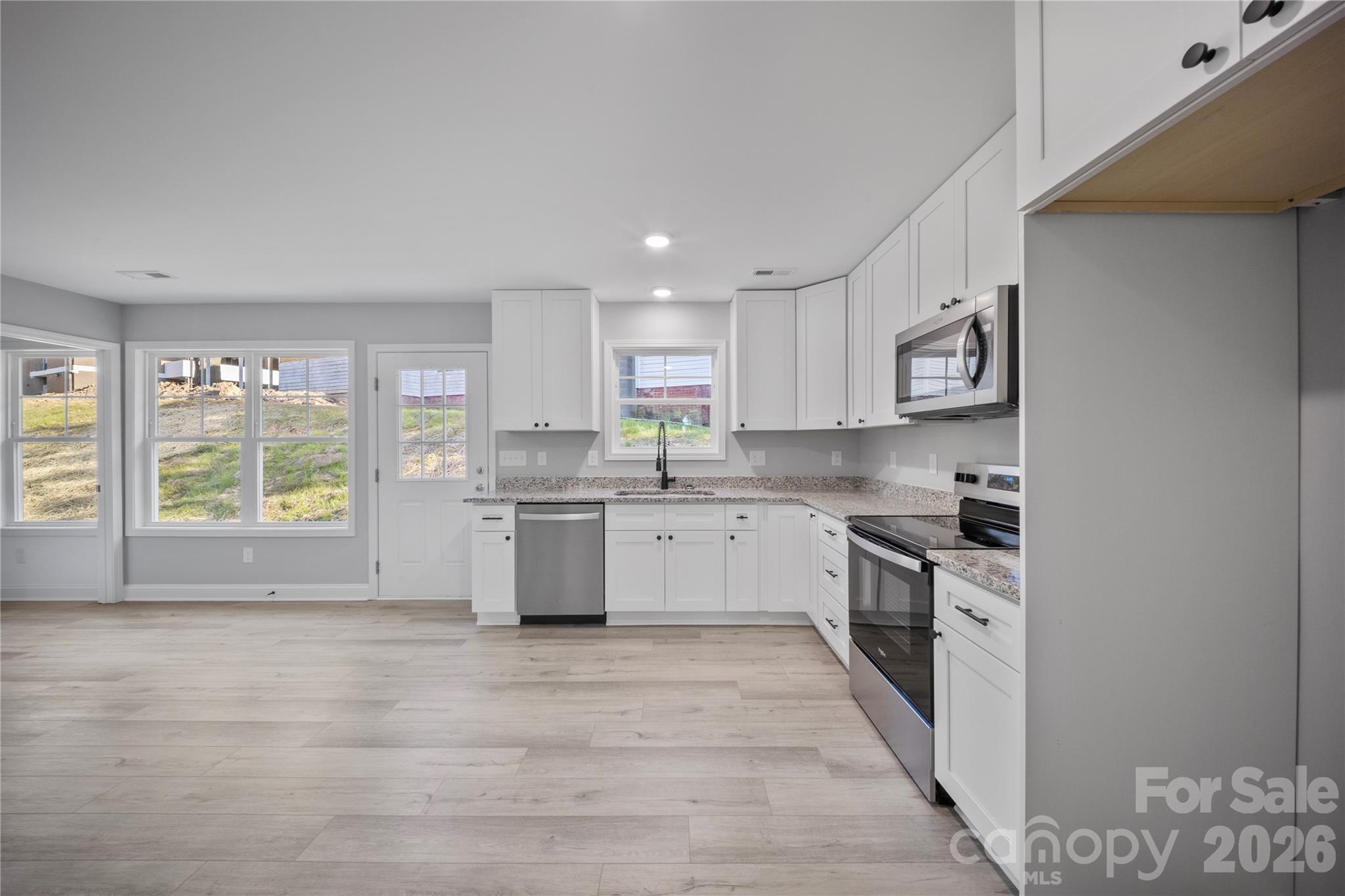 303 W 9th Street, Kannapolis, NC - photo 6 of 21