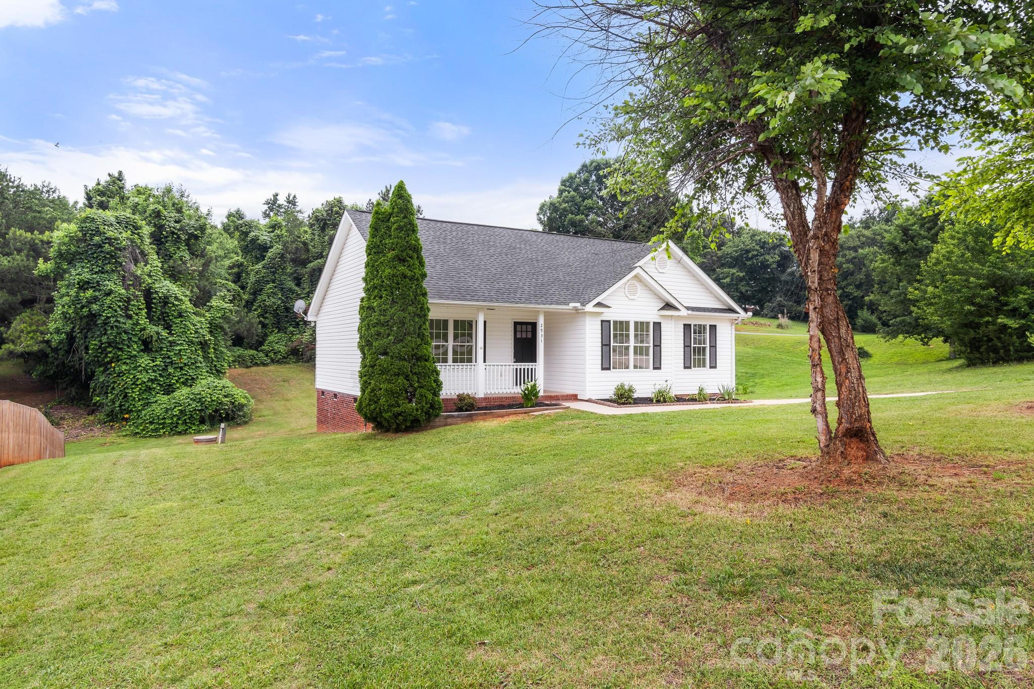 Photo 2 of 2931 Greenleaf Road, Clover, SC